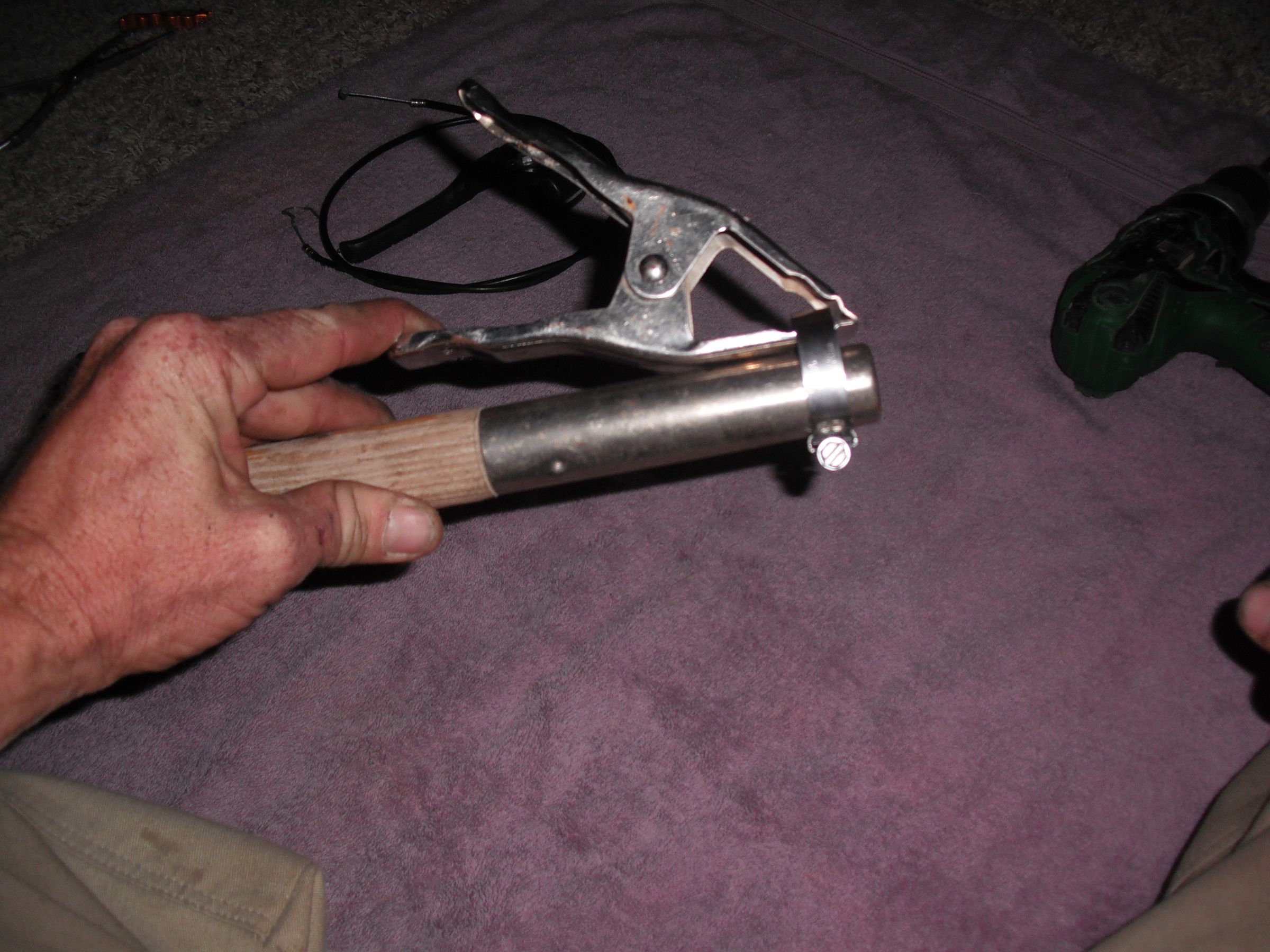 Build a High-reach Tool With Household Items : 5 Steps (with Pictures ...