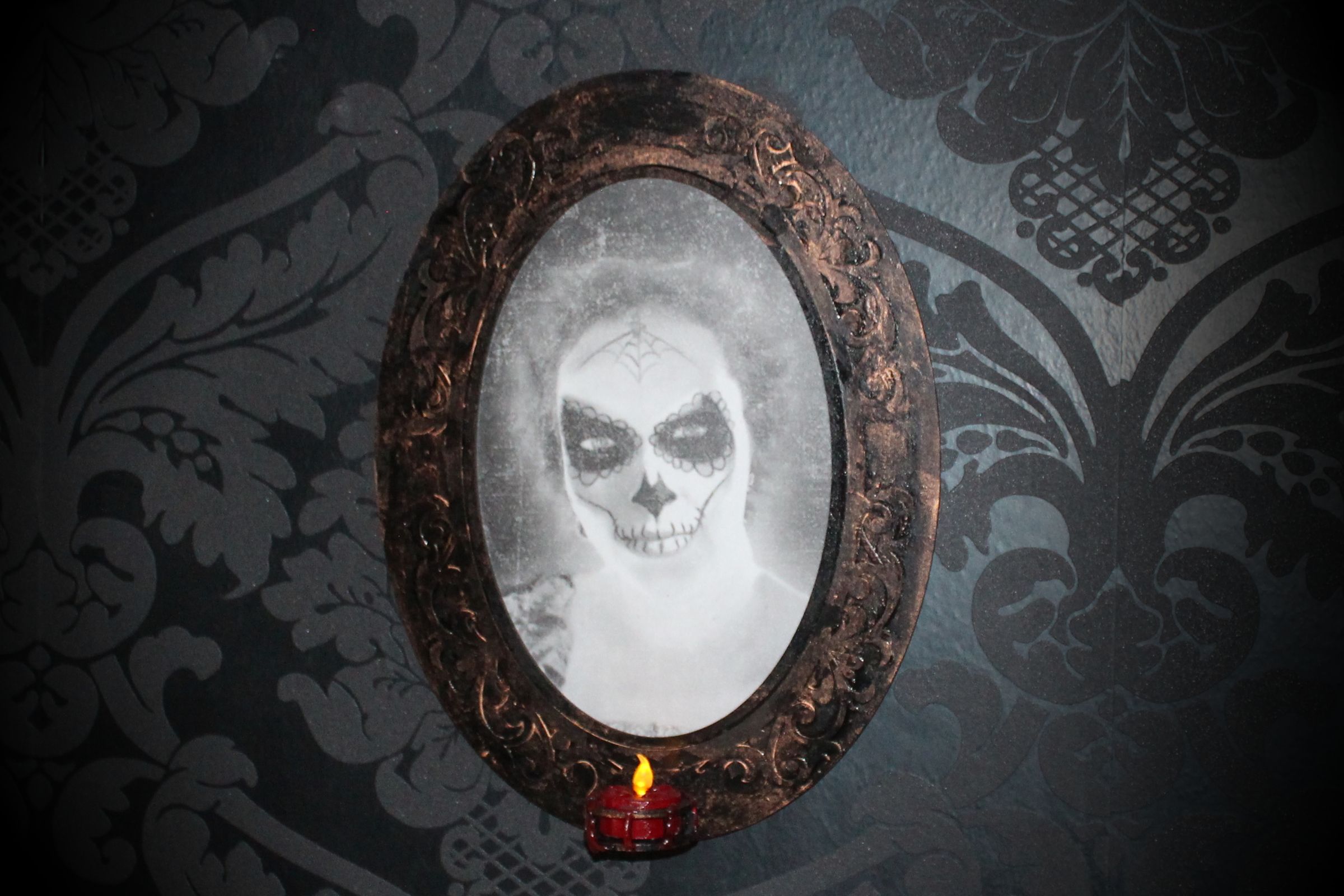 Spooky Candle Picture Frame : 8 Steps (with Pictures) - Instructables