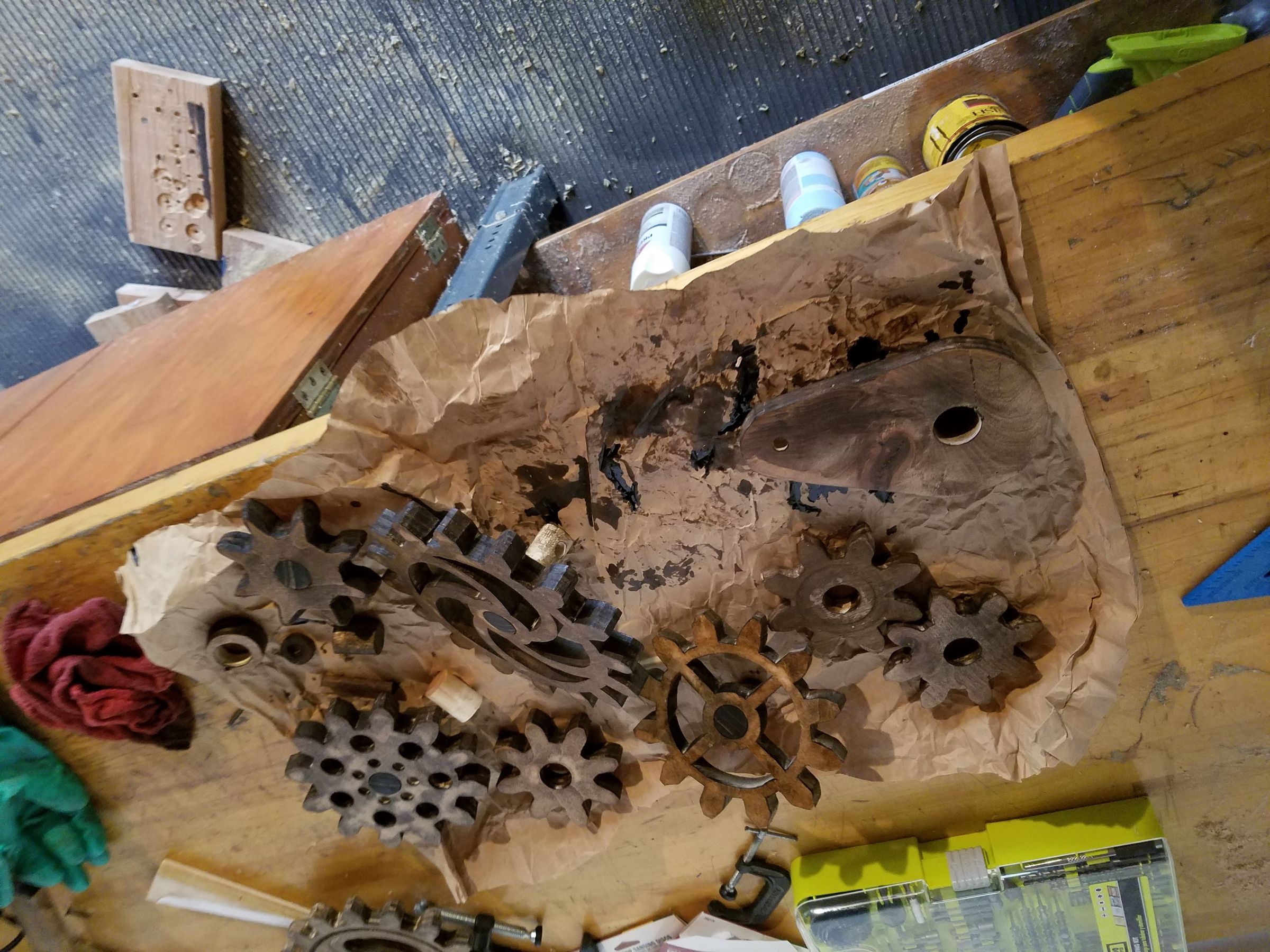 Spinning Gear End Table : 8 Steps (with Pictures) - Instructables