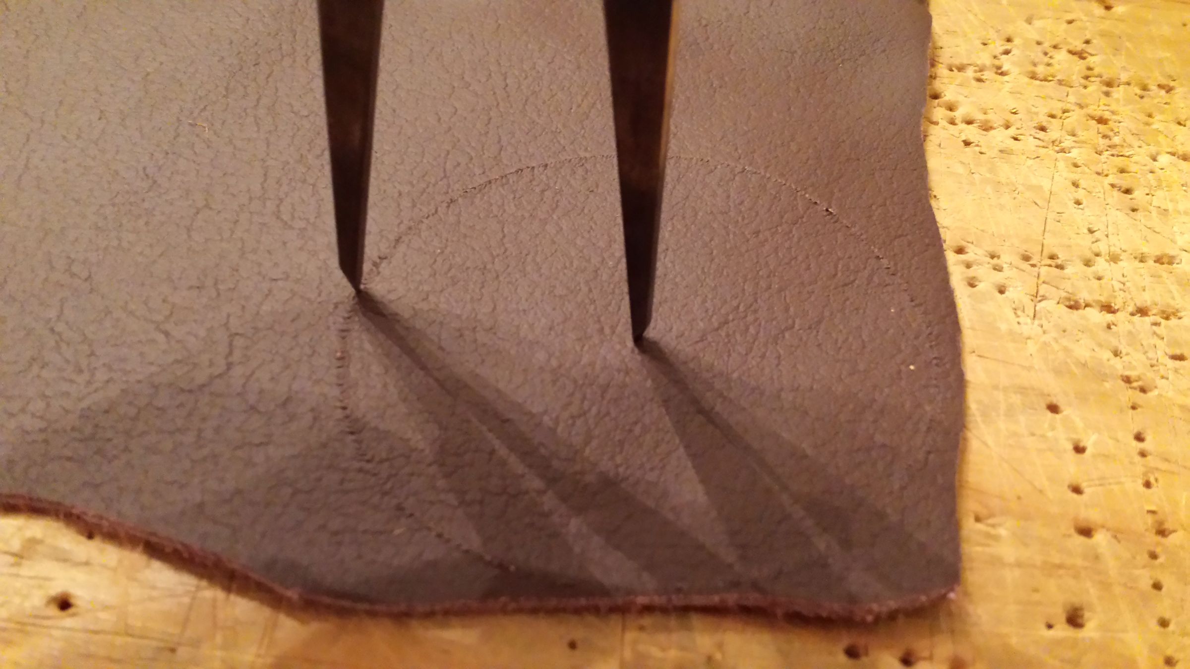 Skyrim Inspired Leather Coin Pouch/Dice Bag : 7 Steps (with Pictures ...