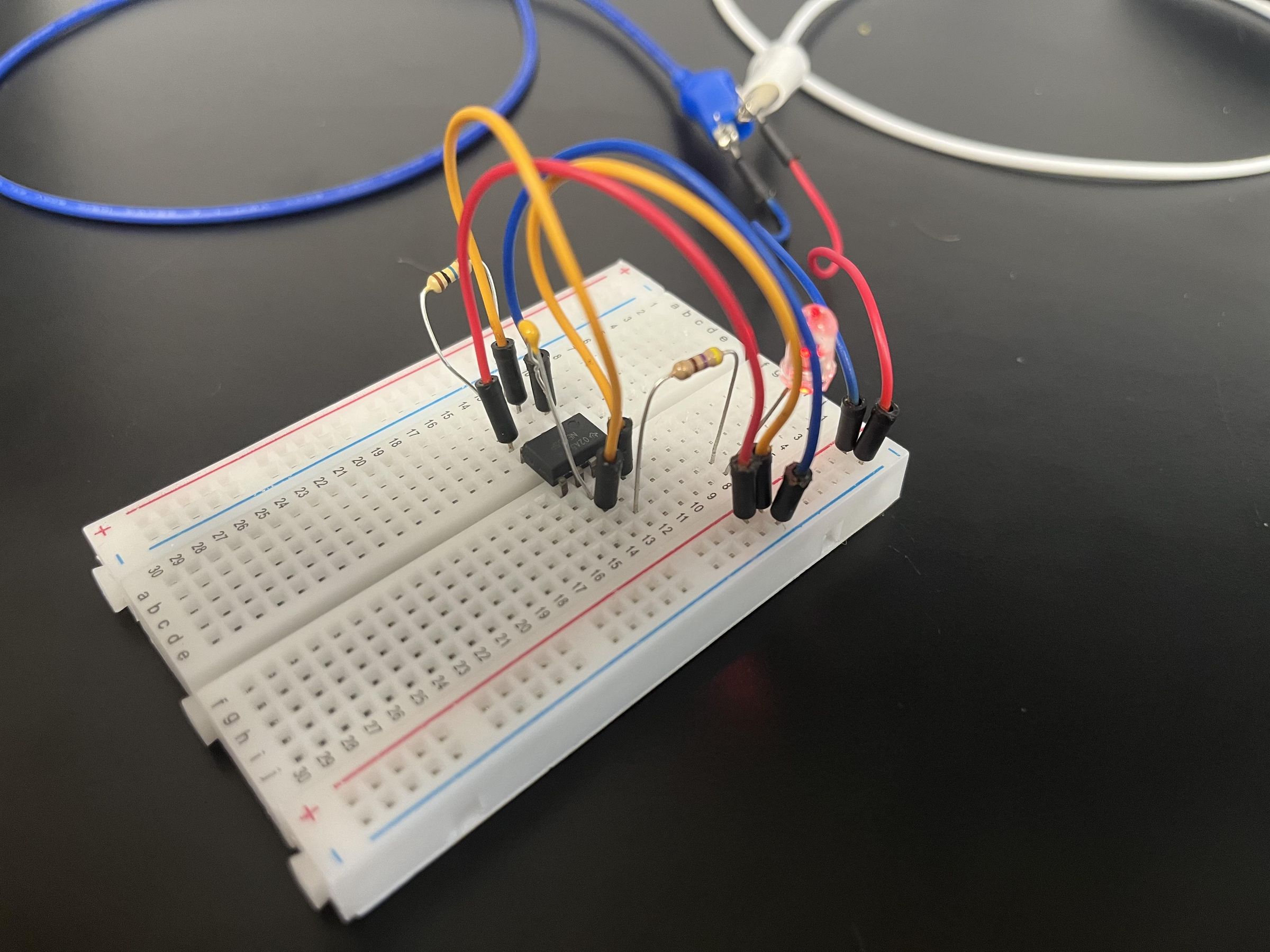 Understanding and Building an LED Flasher Circuit With a 555 Timer : 3 ...