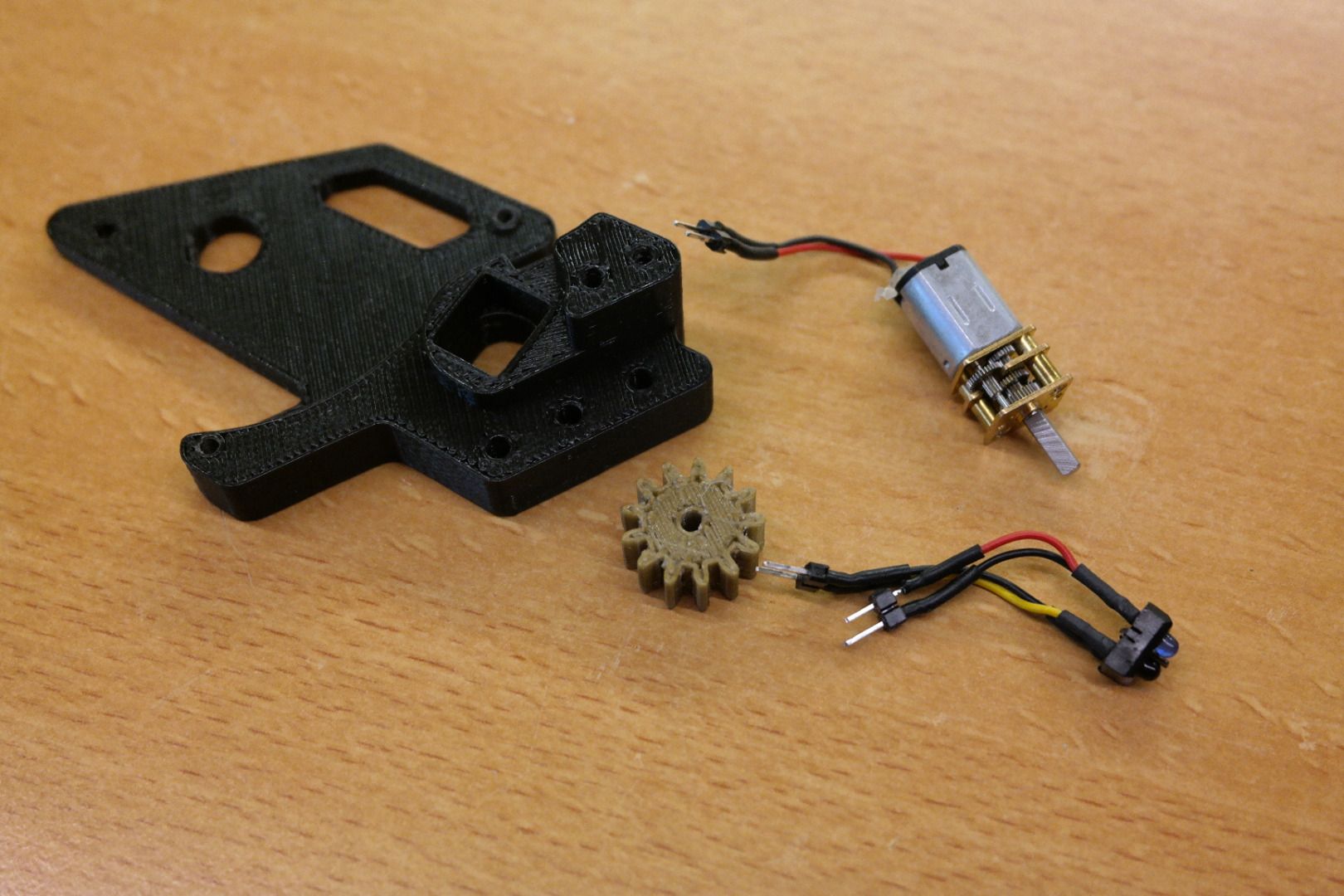 Hand in Hand Skeleton Clock : 11 Steps (with Pictures) - Instructables