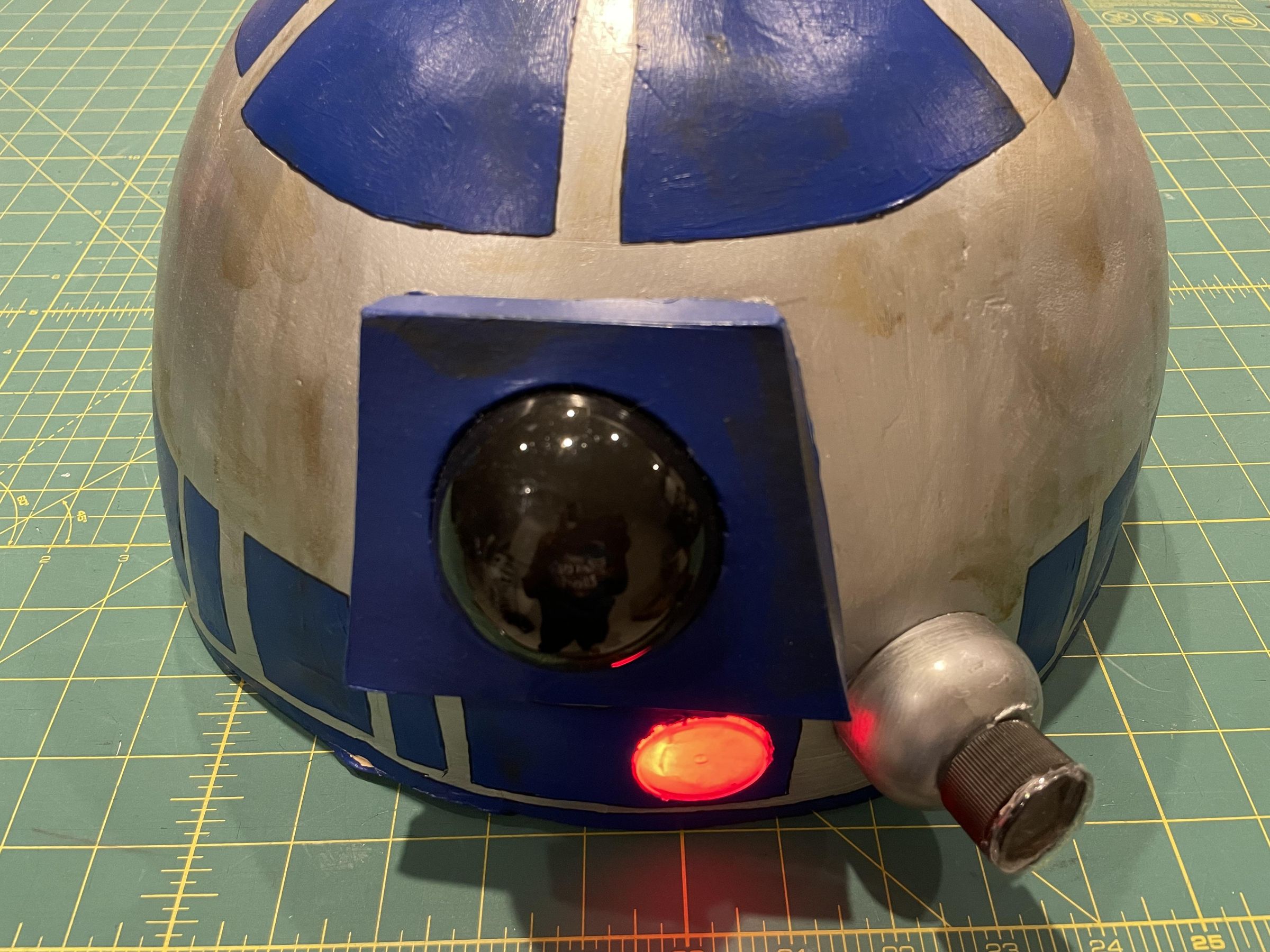 Star Wars R2-D2 Costume for Child : 6 Steps (with Pictures) - Instructables