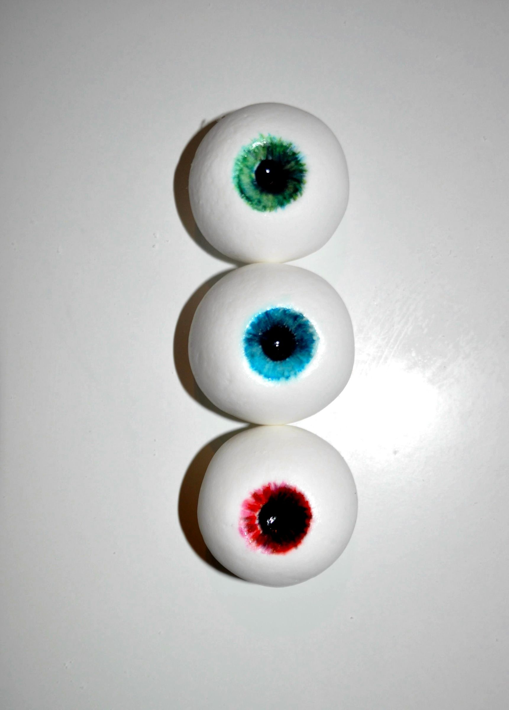 How to Make a Red Velvet Heart & Eyeballs Cake : 10 Steps (with ...