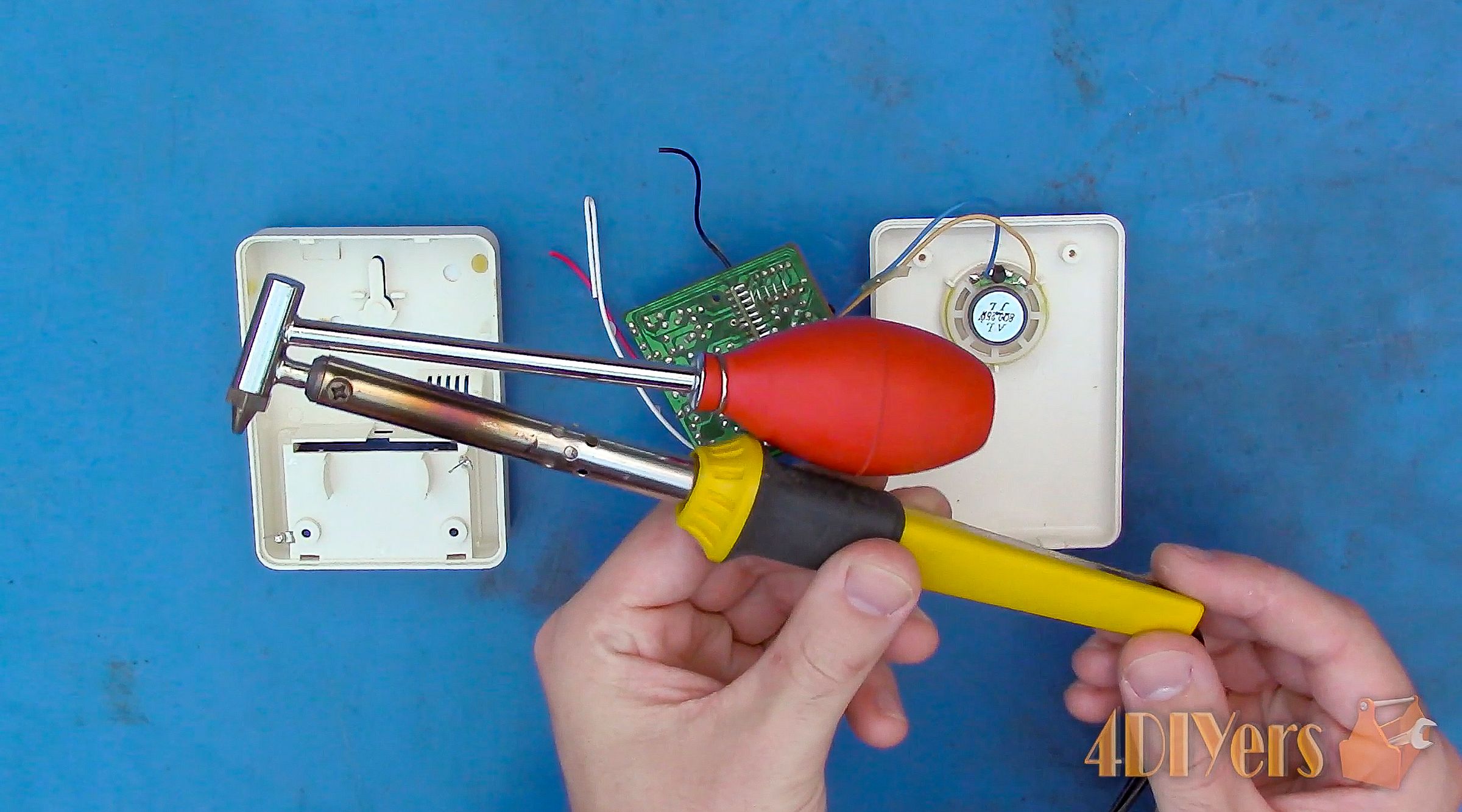 How to Desolder Electronic Components : 5 Steps (with Pictures ...