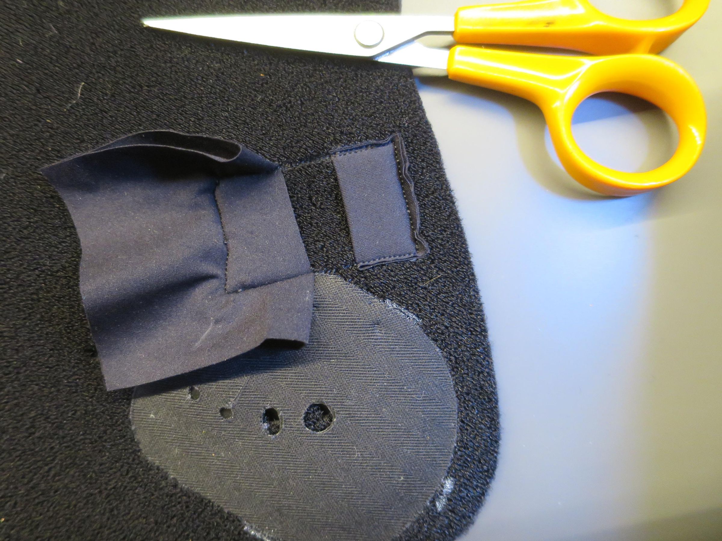 ‘HYBRID’ VR Data Gloves for Meta Quest + Vive Puck : 10 Steps (with ...