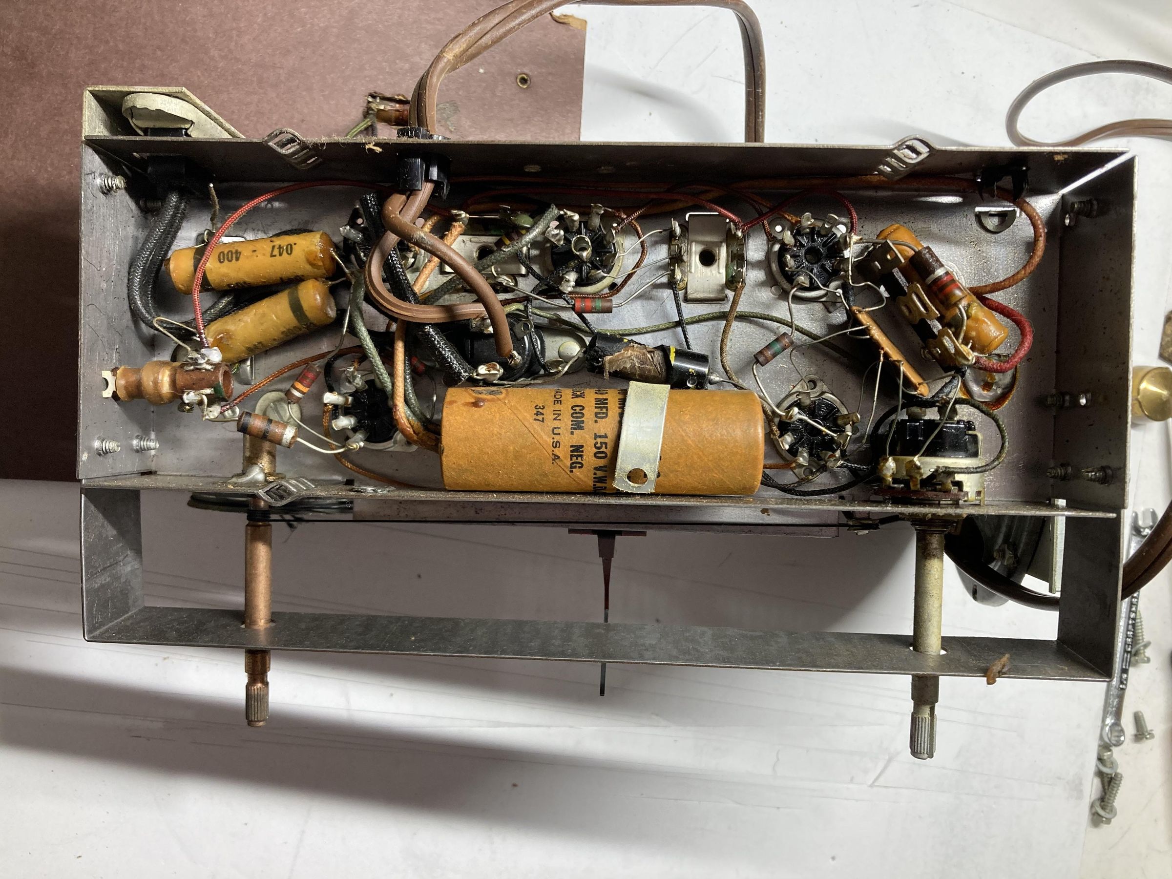 MCM Clock Radio Modifications : 7 Steps (with Pictures) - Instructables