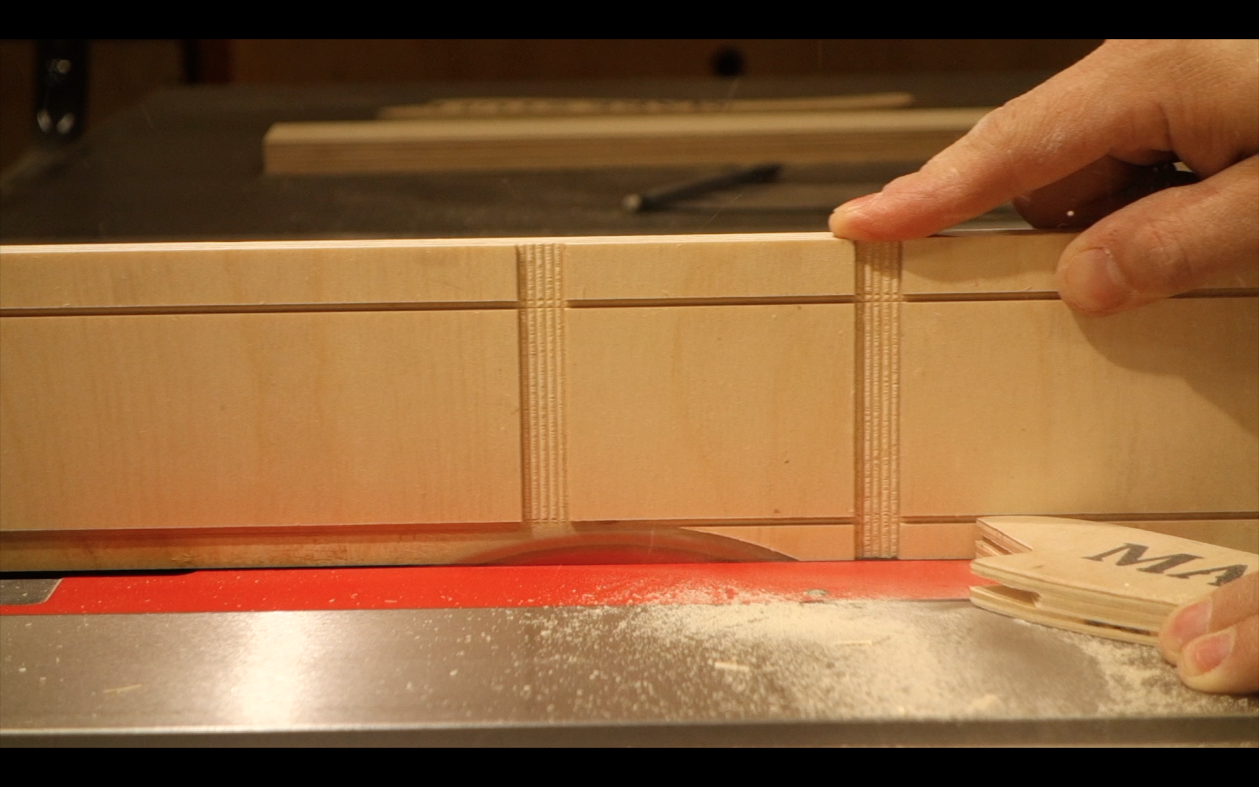 Make It - Adjustable Router Fence : 7 Steps (with Pictures) - Instructables