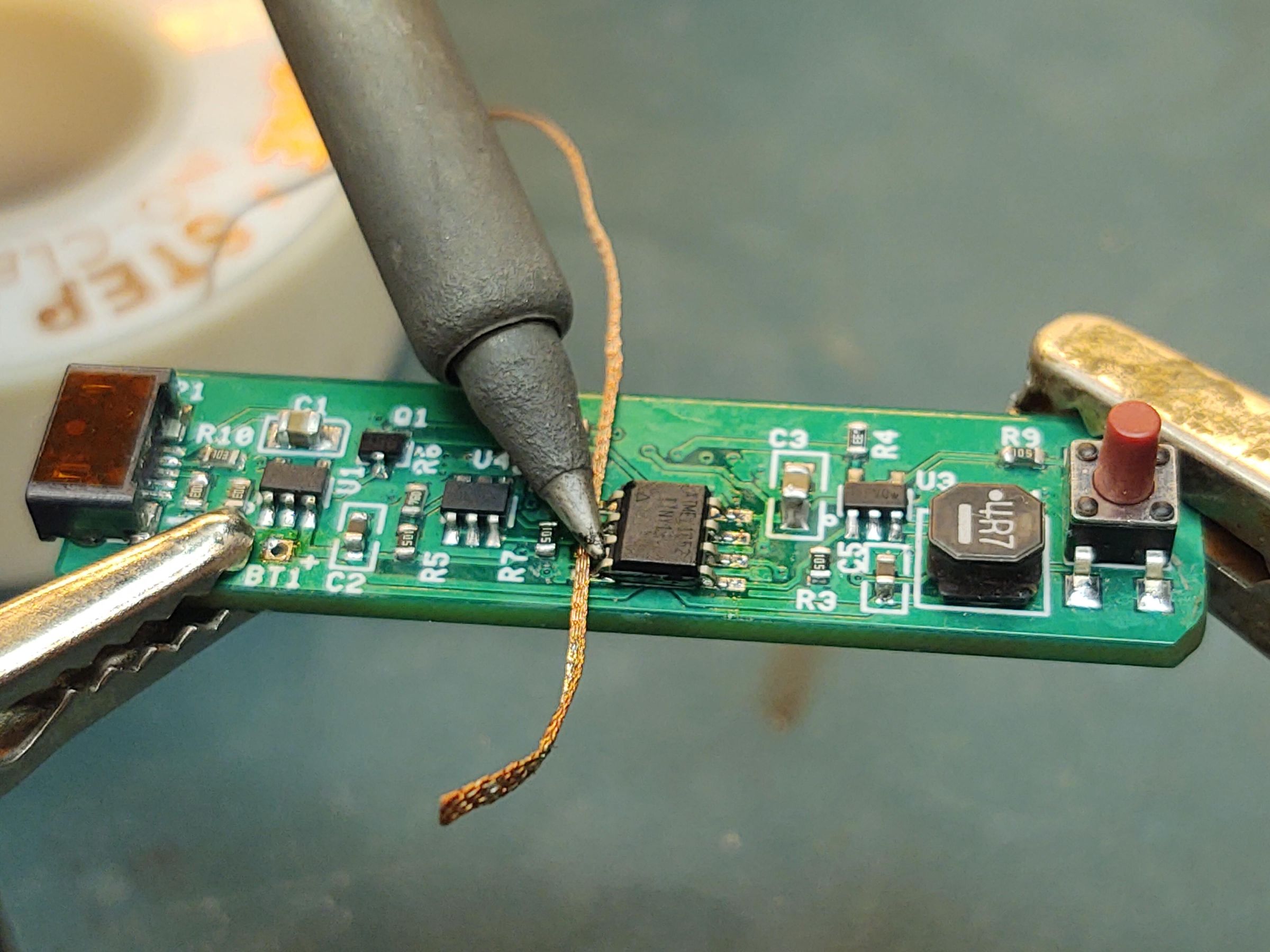 Surface Mount Chip Removal - Using Only Soldering Iron and Magnet Wire ...