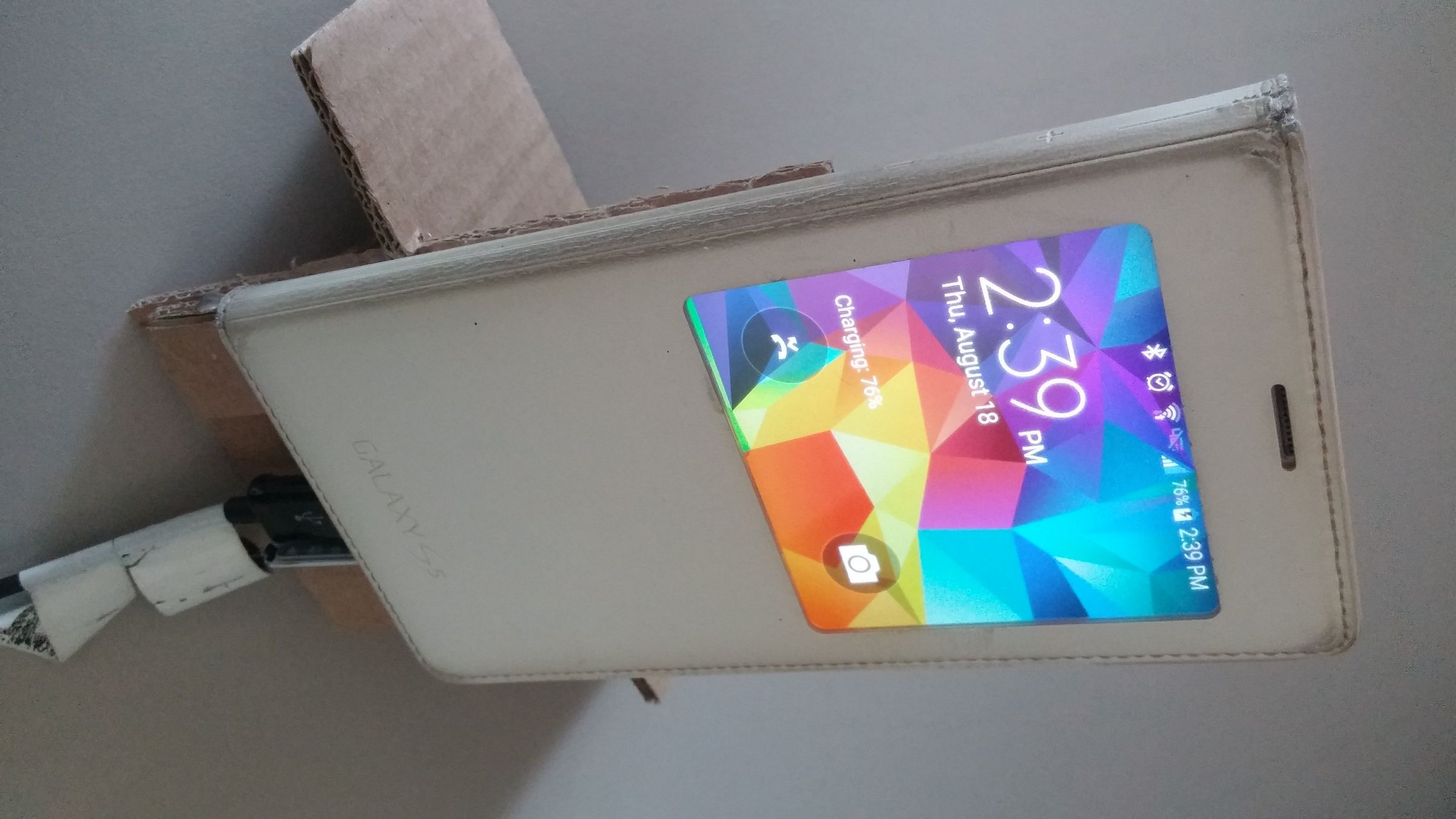 Simple, But Elegant Cardboard Phone Stand : 5 Steps - Instructables