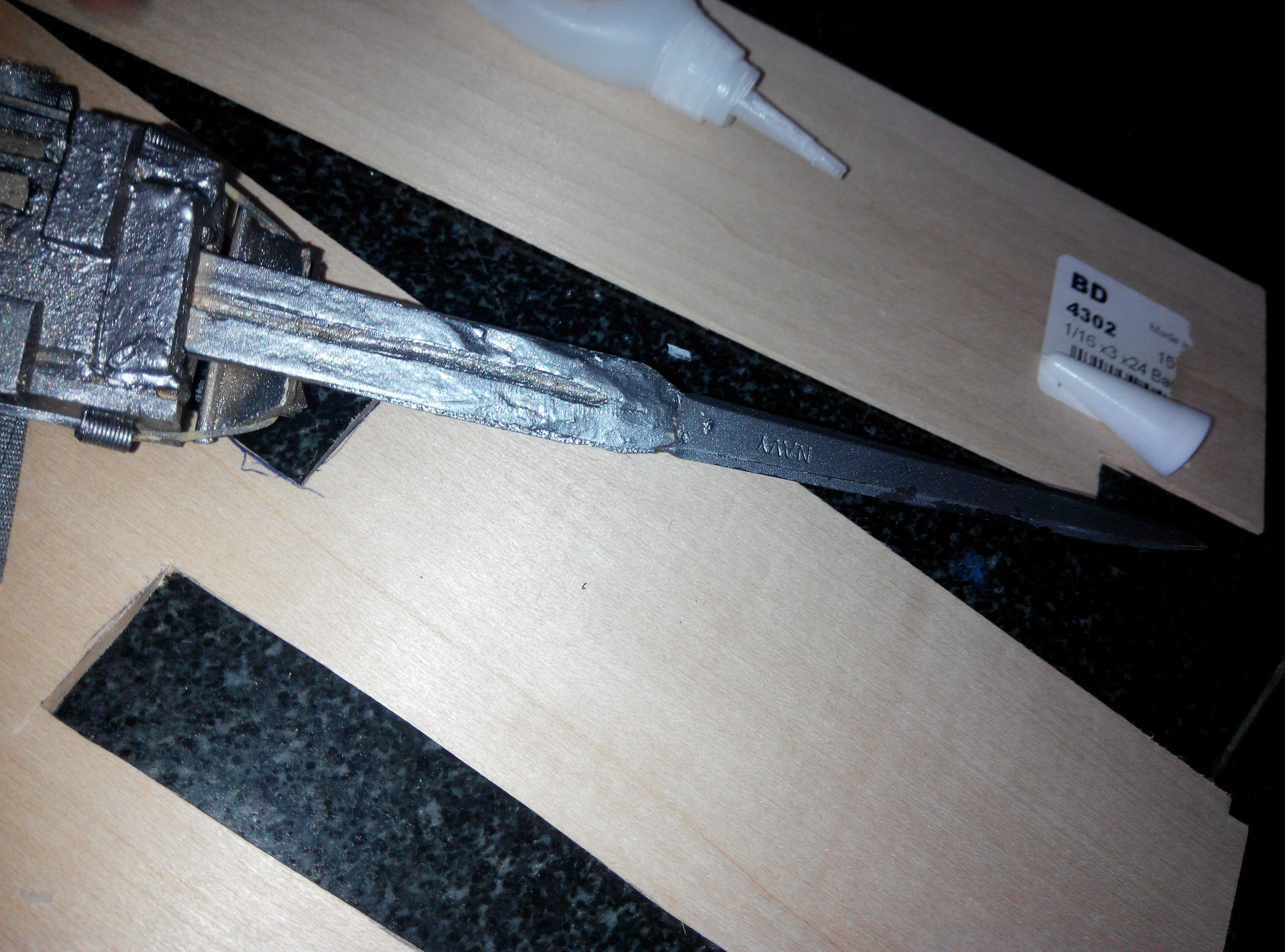Assassin's Creed Altair's Hidden Blade : 8 Steps - Instructables