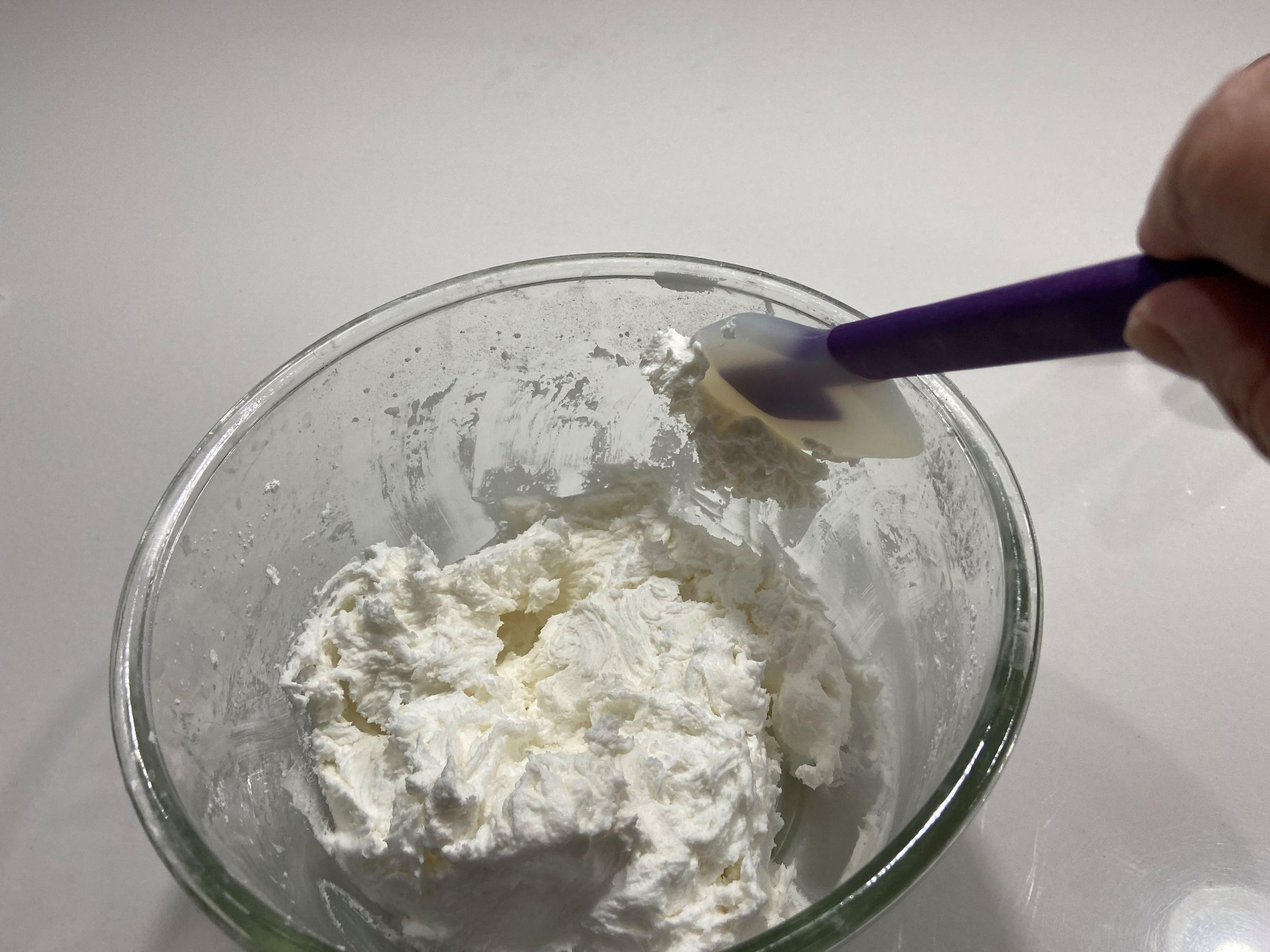 How to Make Traditional Almond Wedding Cake Icing : 5 Steps - Instructables