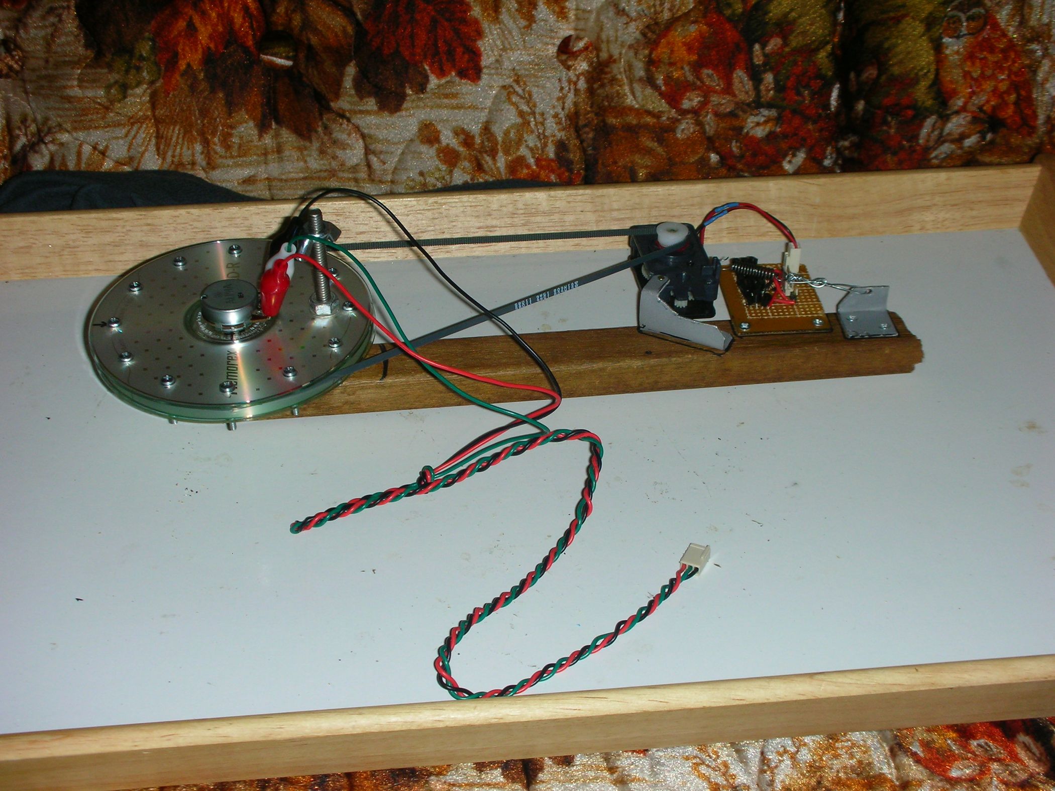 MCU-Controllable Carousel for a Camera-Mount : 10 Steps - Instructables