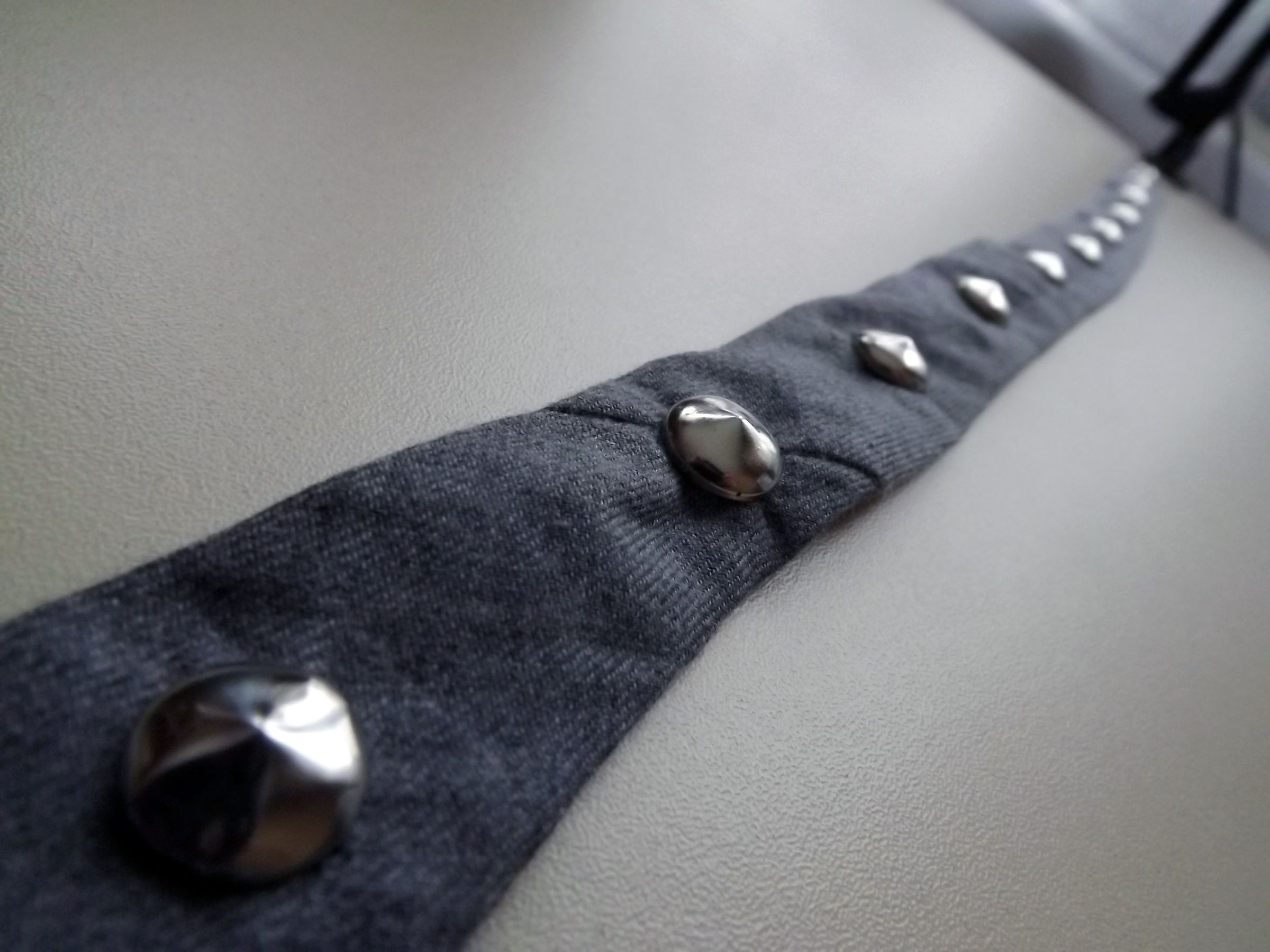 Thrift Store Fedora to a Wonderfully Studded Fedora Hat : 5 Steps (with ...