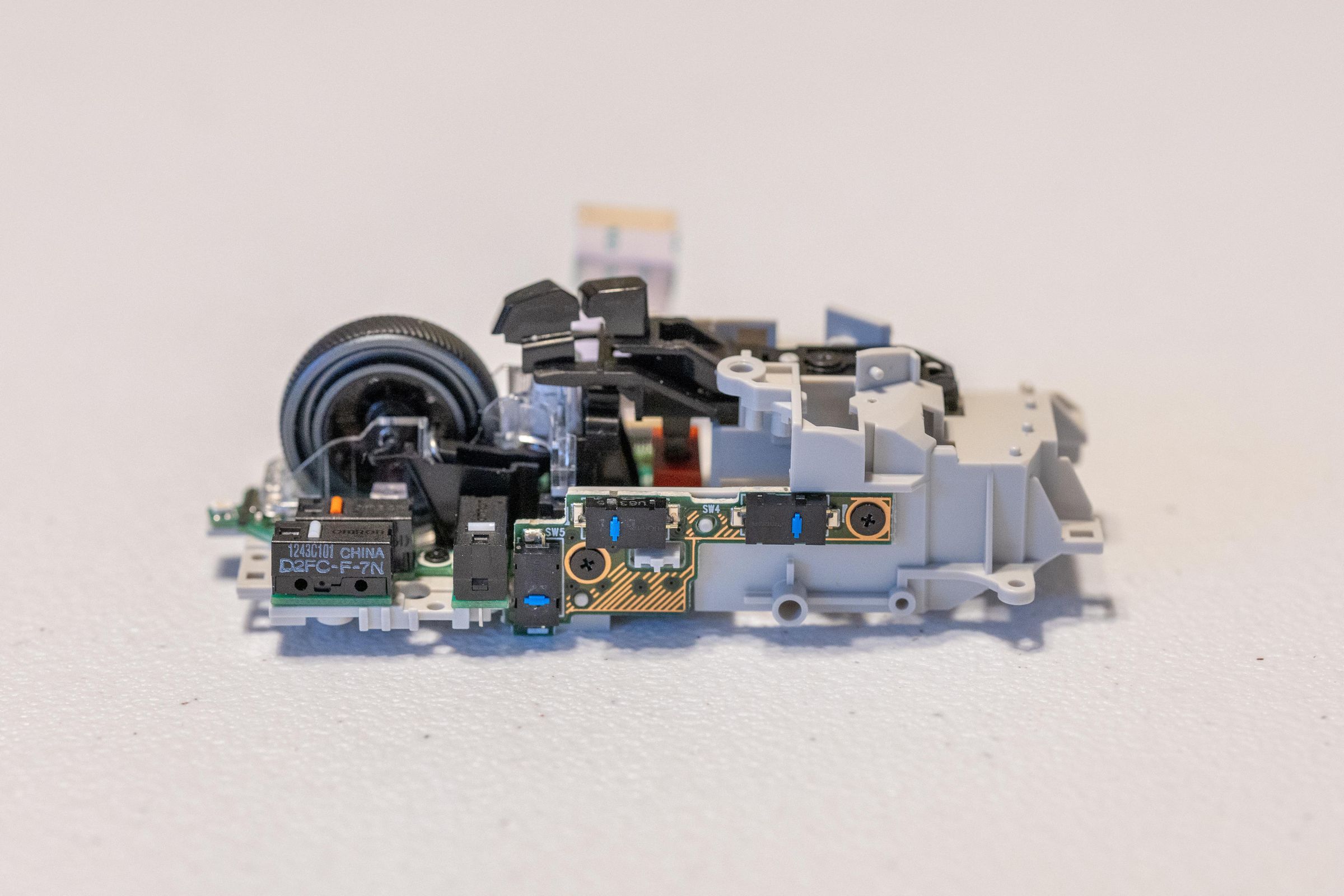 G502X Lightweight Mod Guide : 3 Steps - Instructables