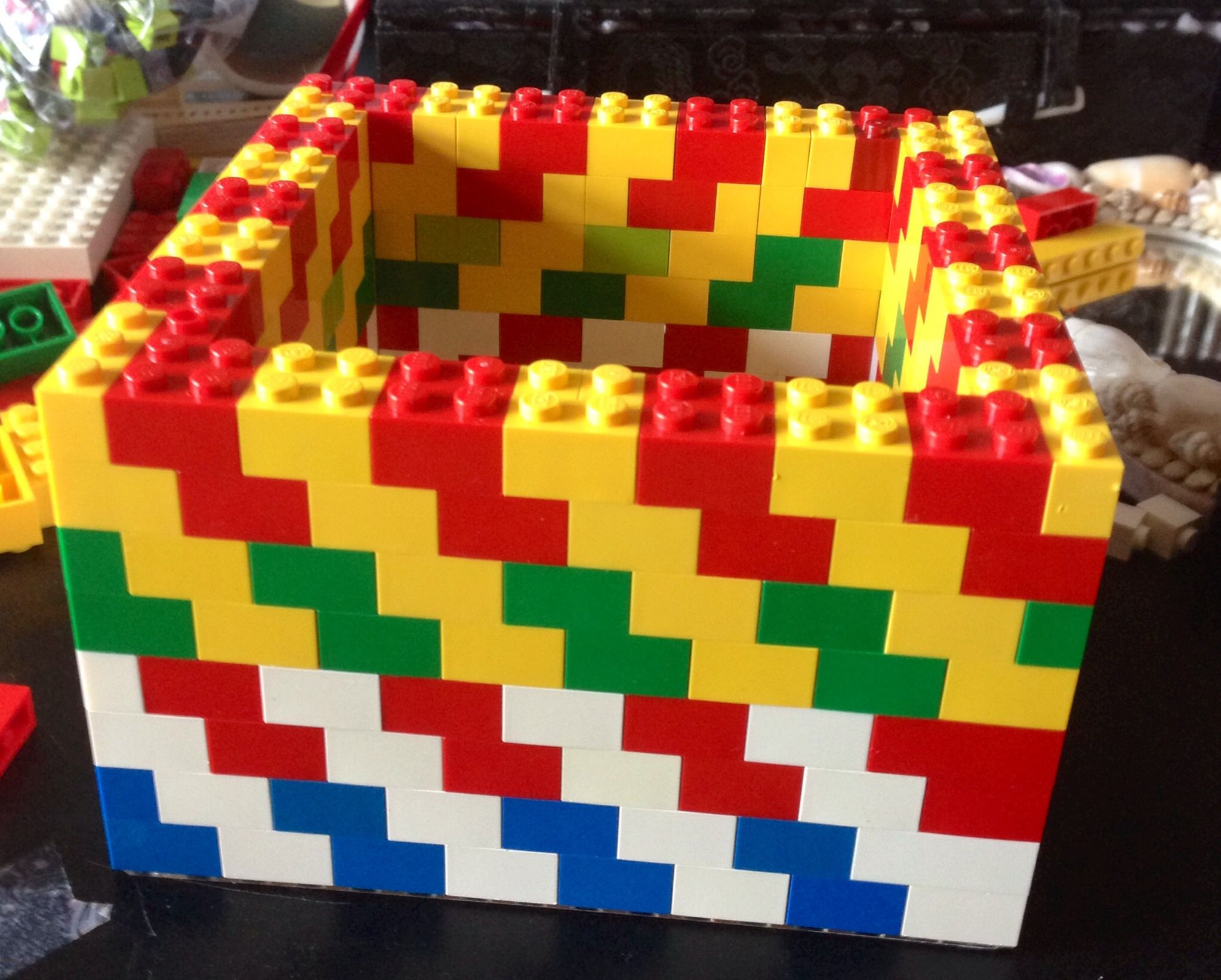 LEGO Vase/Pot/Holder/Box : 6 Steps - Instructables