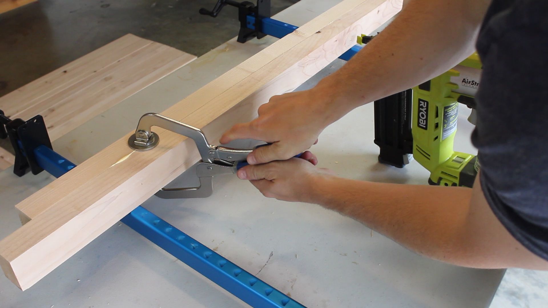 Modern Box-Joint Coffee Table : 16 Steps (with Pictures) - Instructables