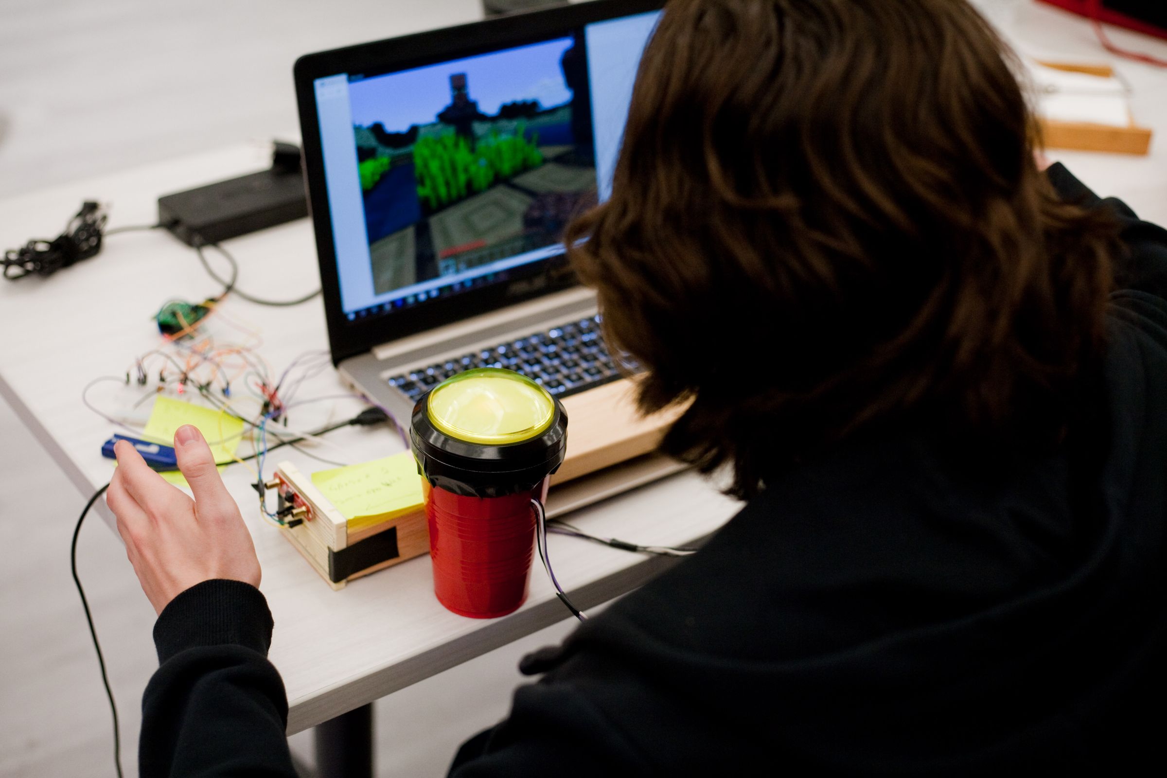 Theremoose - the Theremin Controlled Computer Mouse : 6 Steps (with ...