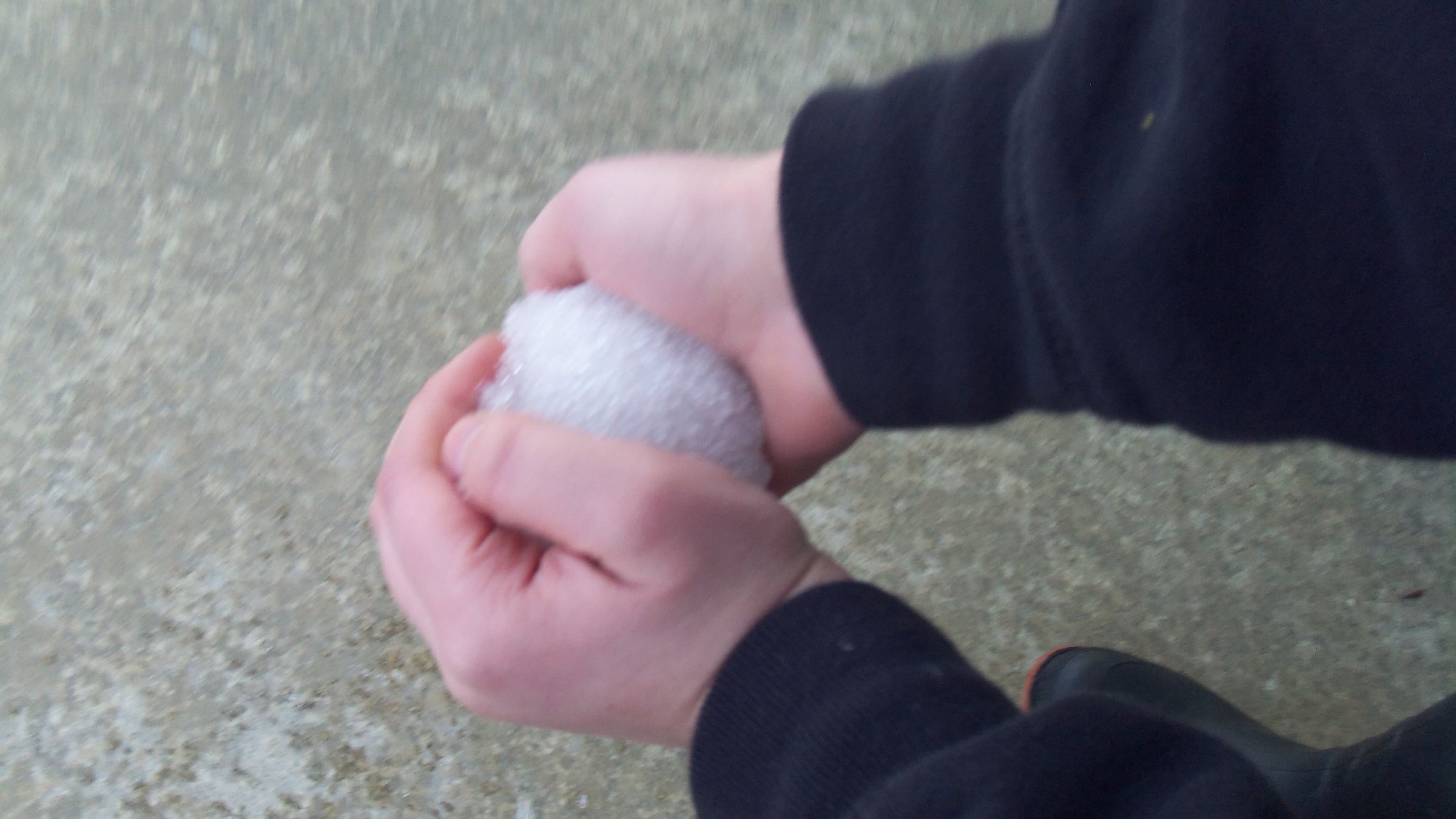 How to Make a Snowball : 4 Steps - Instructables