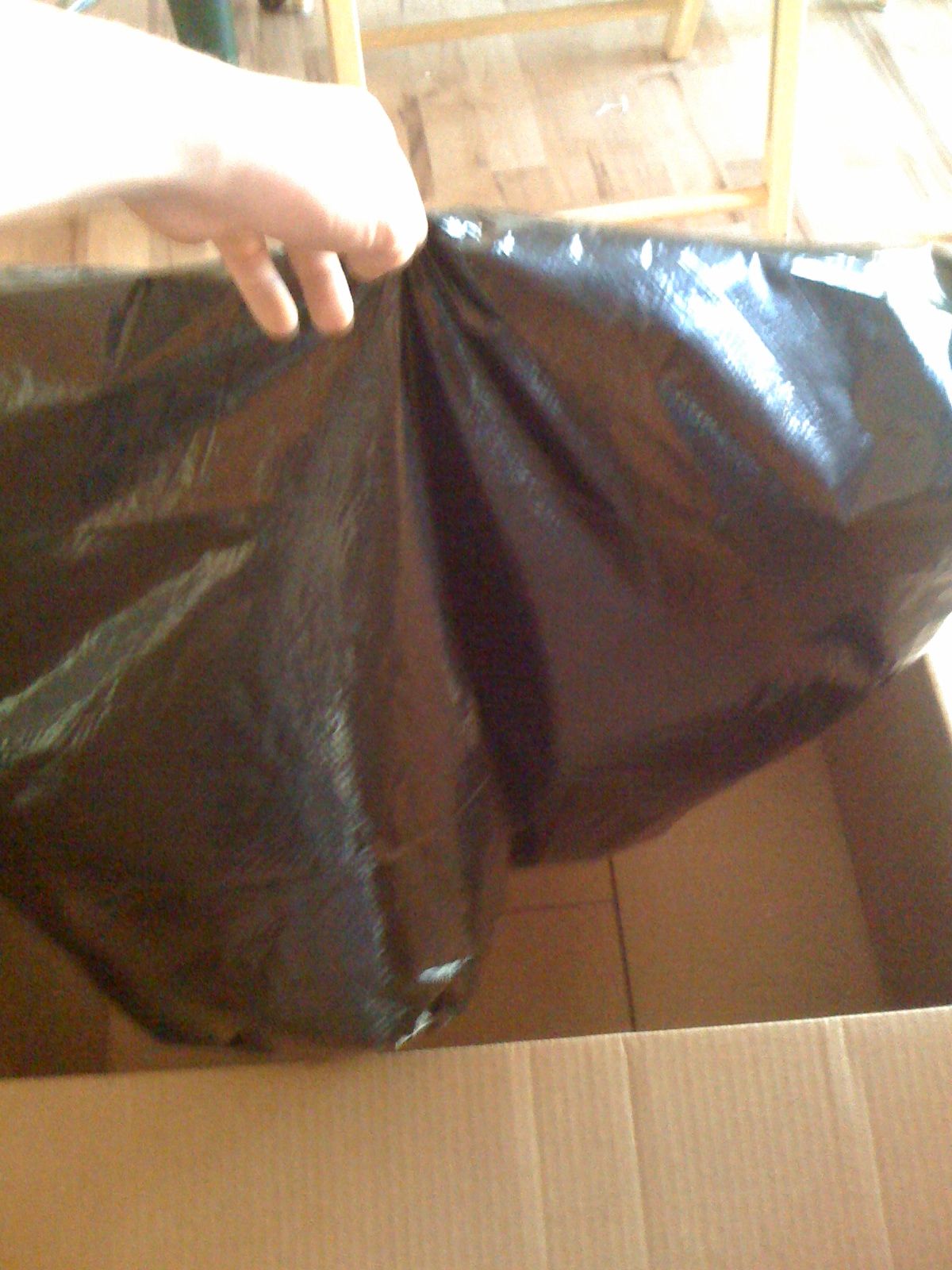 The Box Chair (Hobo Chair) : 4 Steps - Instructables