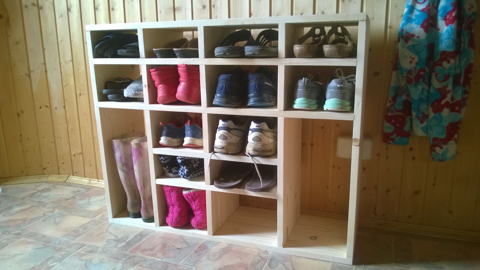 Shoe / Boot Rack : 4 Steps (with Pictures) - Instructables
