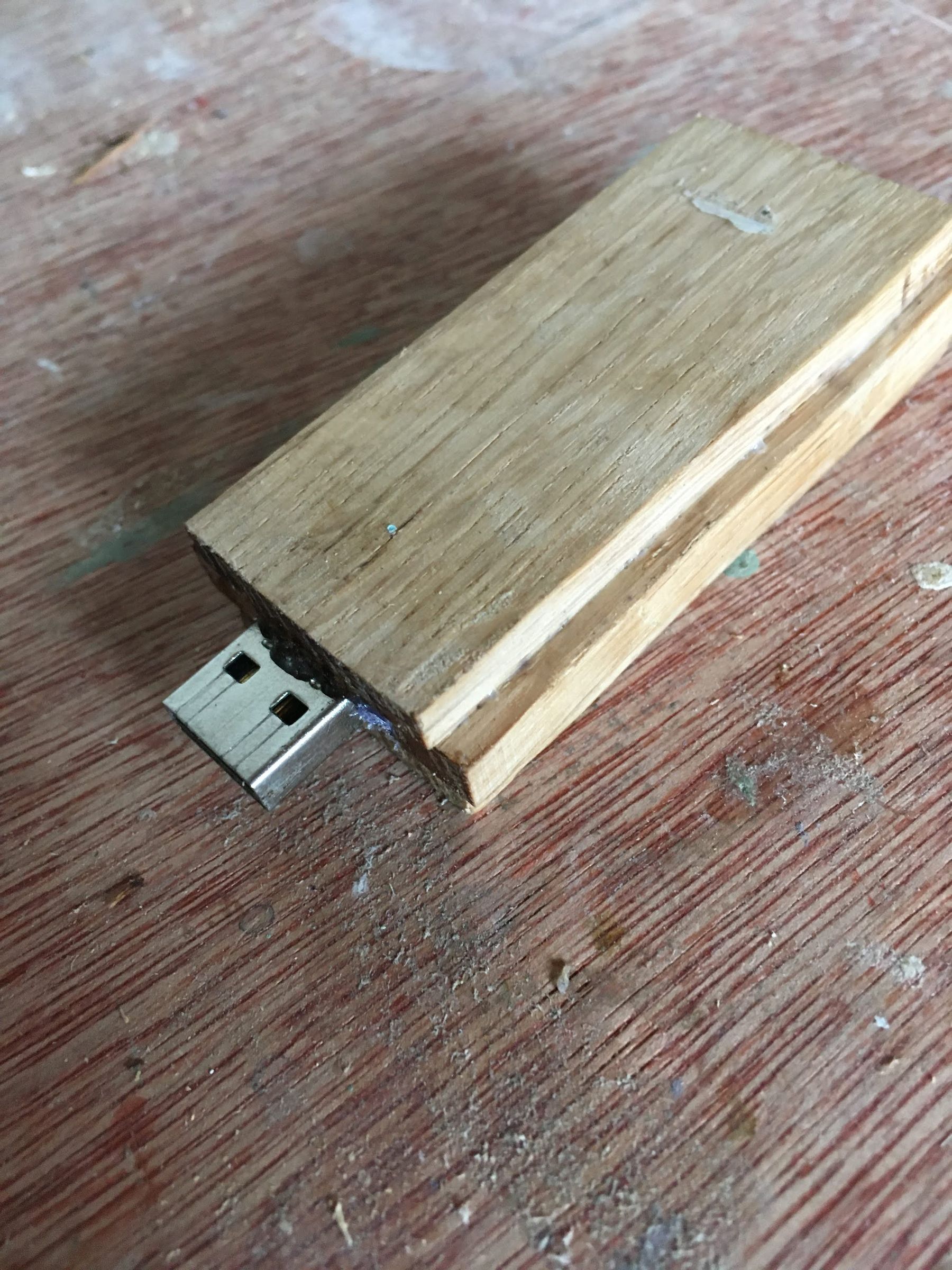 Fix a Damaged USB Memory Stick Case : 6 Steps (with Pictures ...