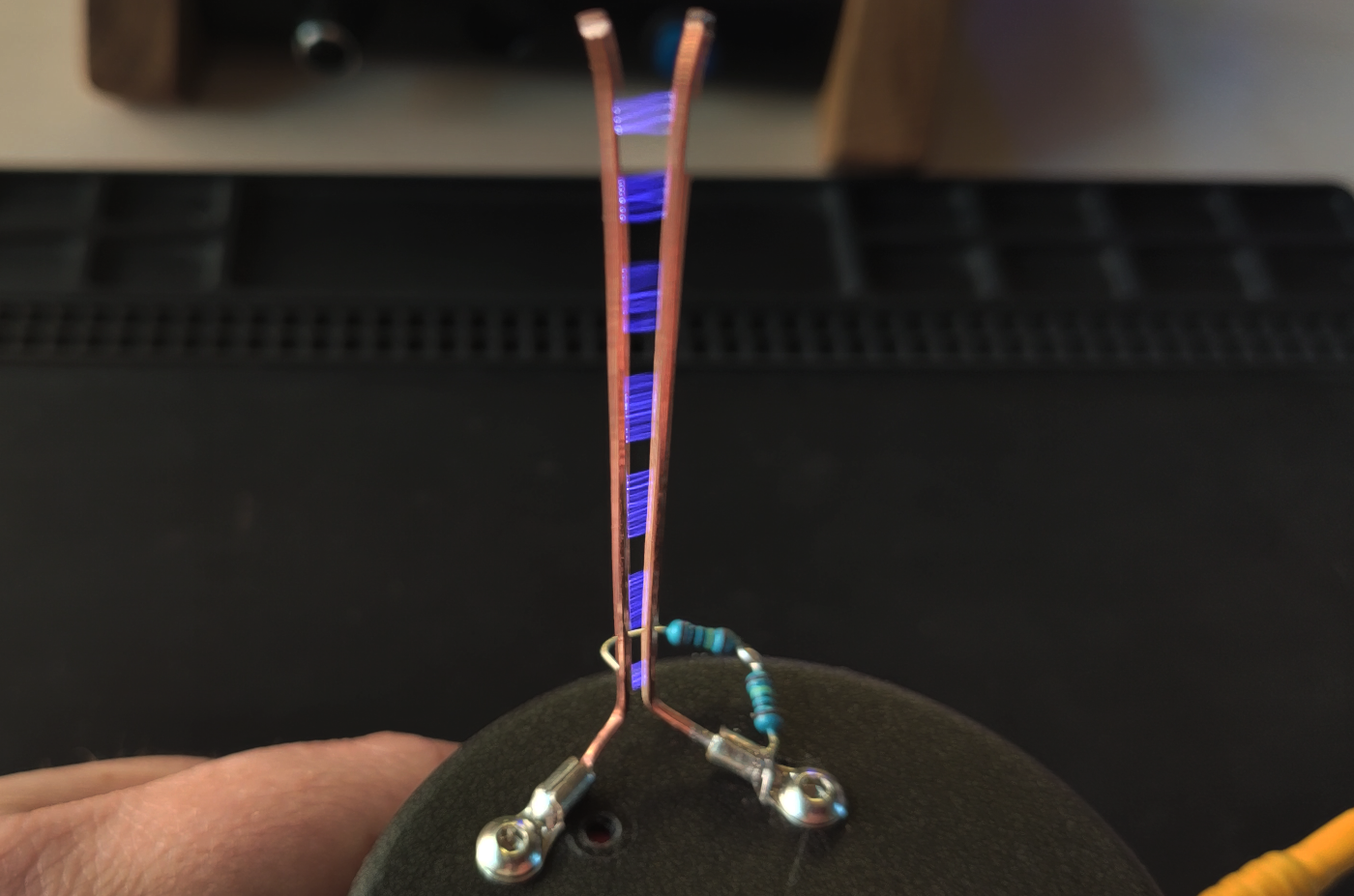 Mini High Voltage Jacob's Ladder : 8 Steps (with Pictures) - Instructables