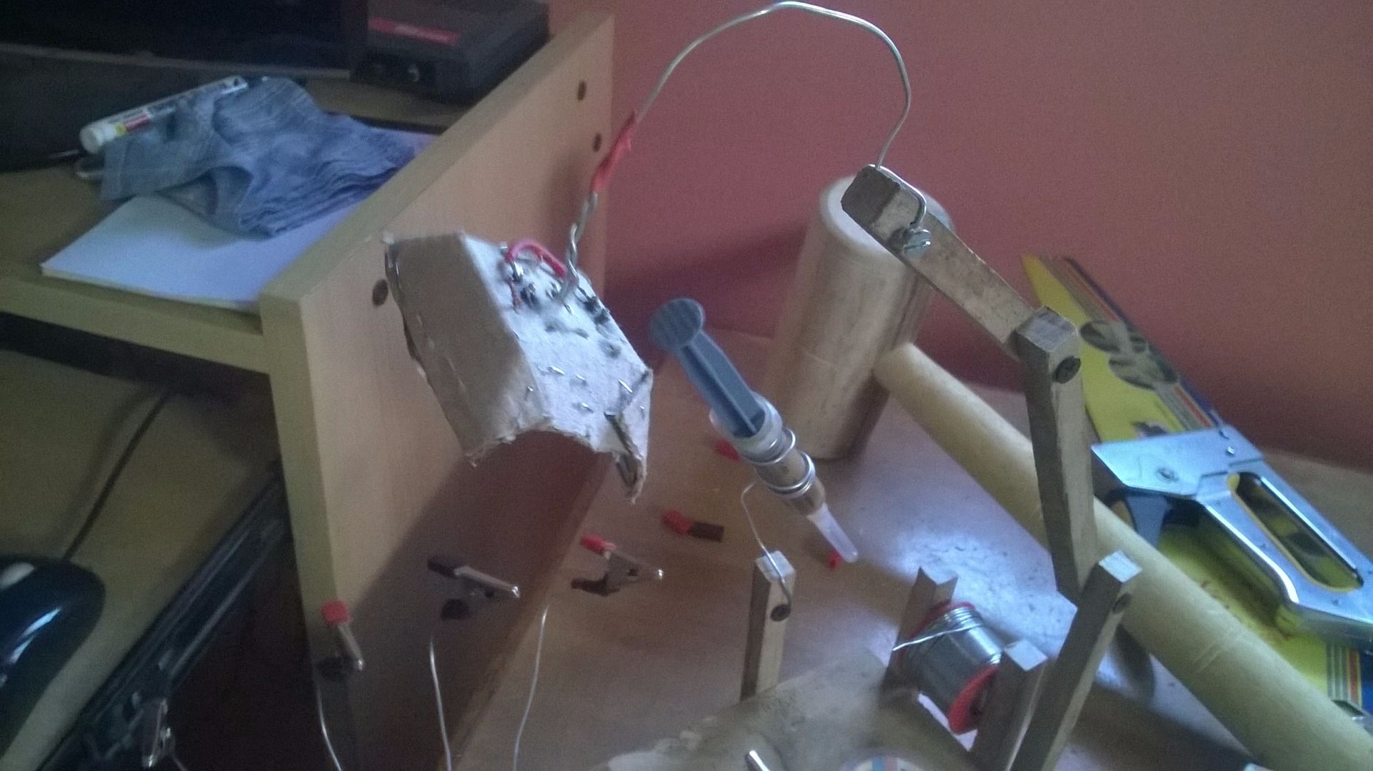 EXTRA HANDS FOR SOLDERING - OCTOPUS : 15 Steps (with Pictures ...