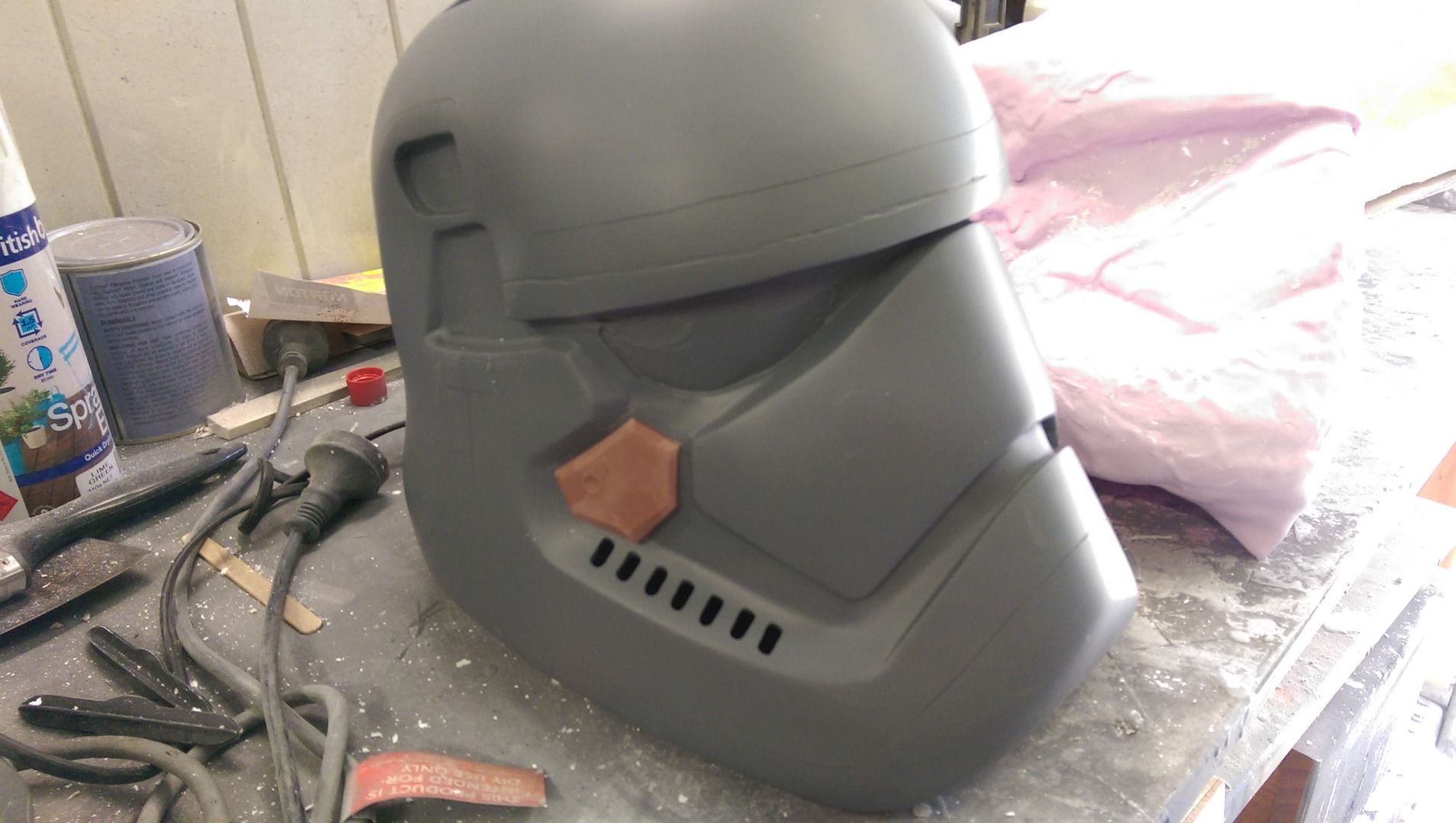 1st Order Stormtrooper Helmet : 7 Steps (with Pictures) - Instructables