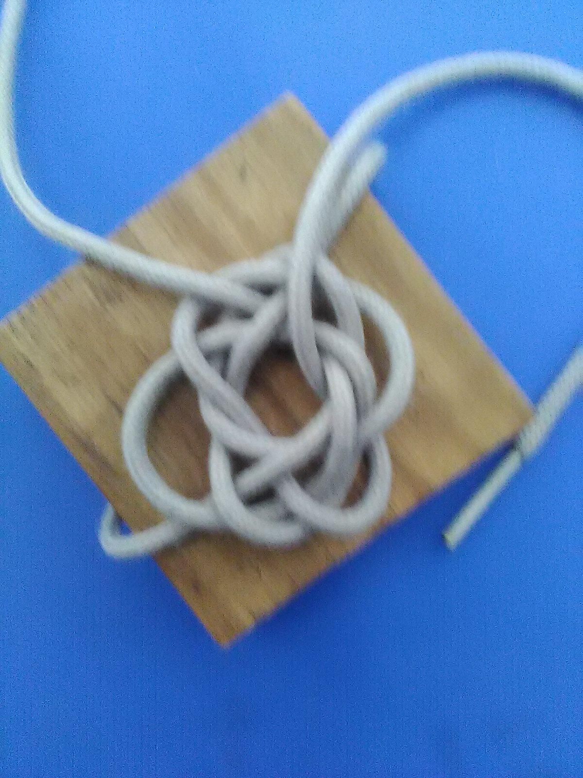Carrick Bend Loop : 7 Steps - Instructables