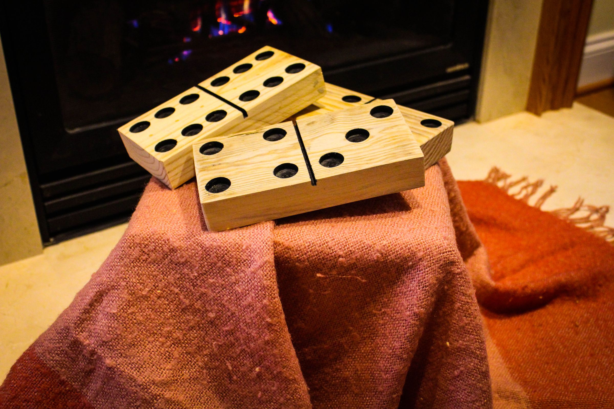 Large Dominoes From Pallets : 17 Steps (with Pictures) - Instructables