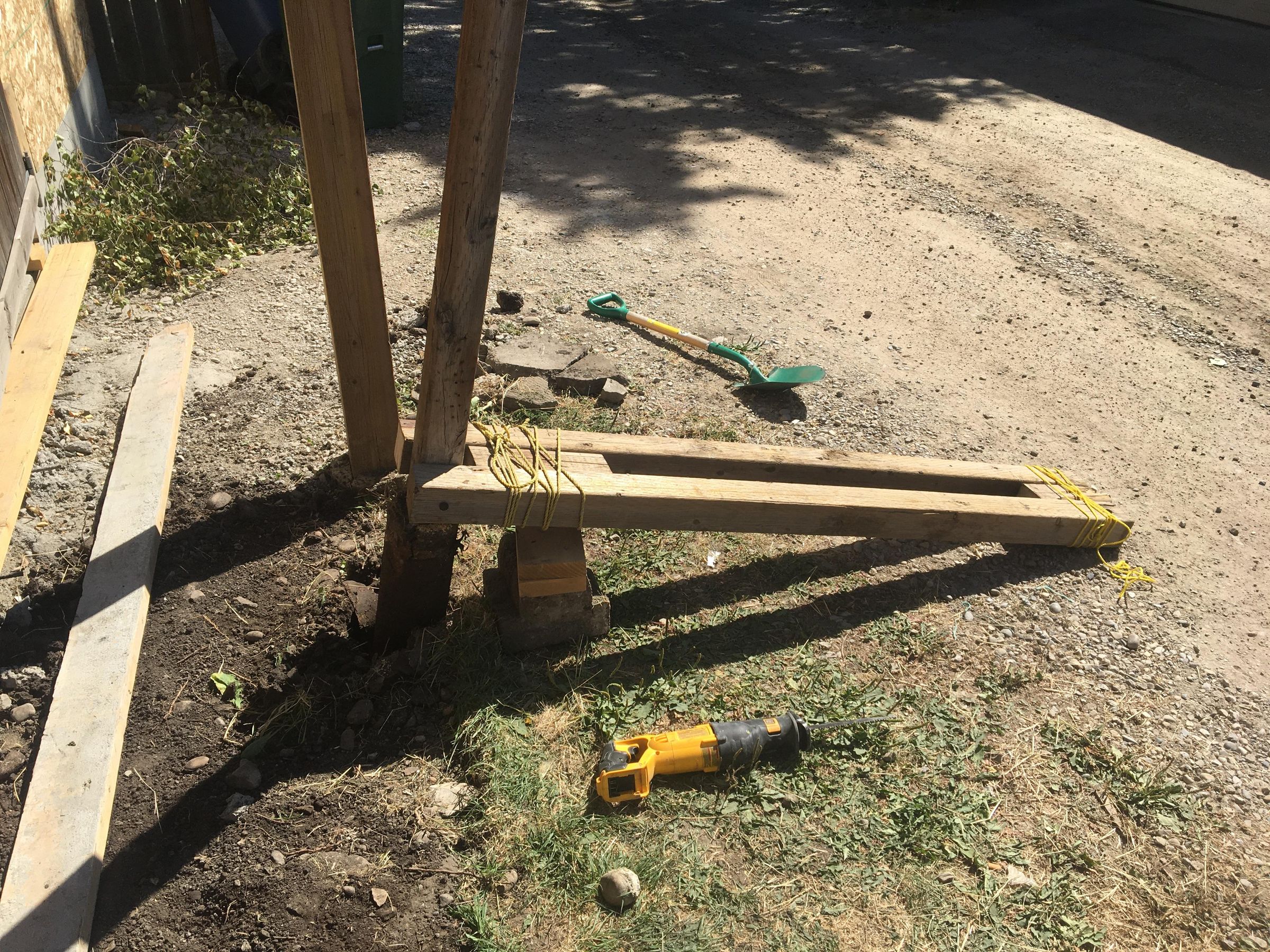 Pull Wooden Fence Posts Set in Concrete WITH NO DIGGING! : 7 Steps ...