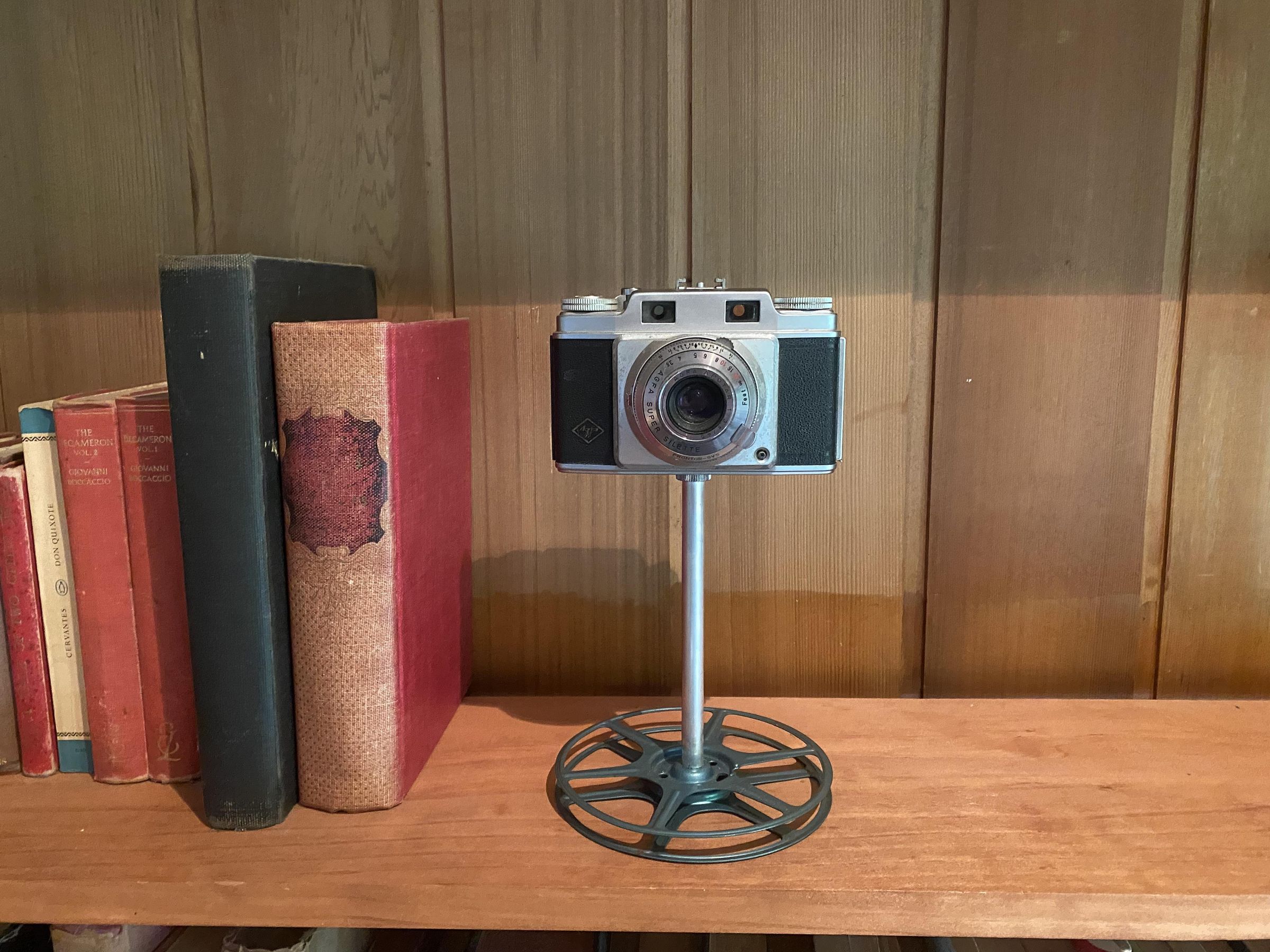 Make a Camera Stand From a Vintage Film Reel : 4 Steps (with Pictures ...