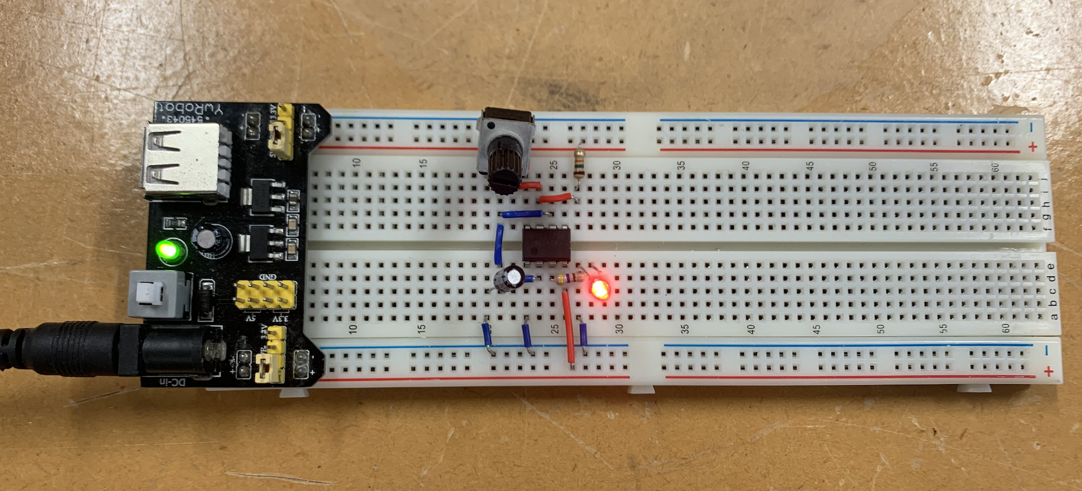 Flashing Lights Using the NE555 : 4 Steps - Instructables