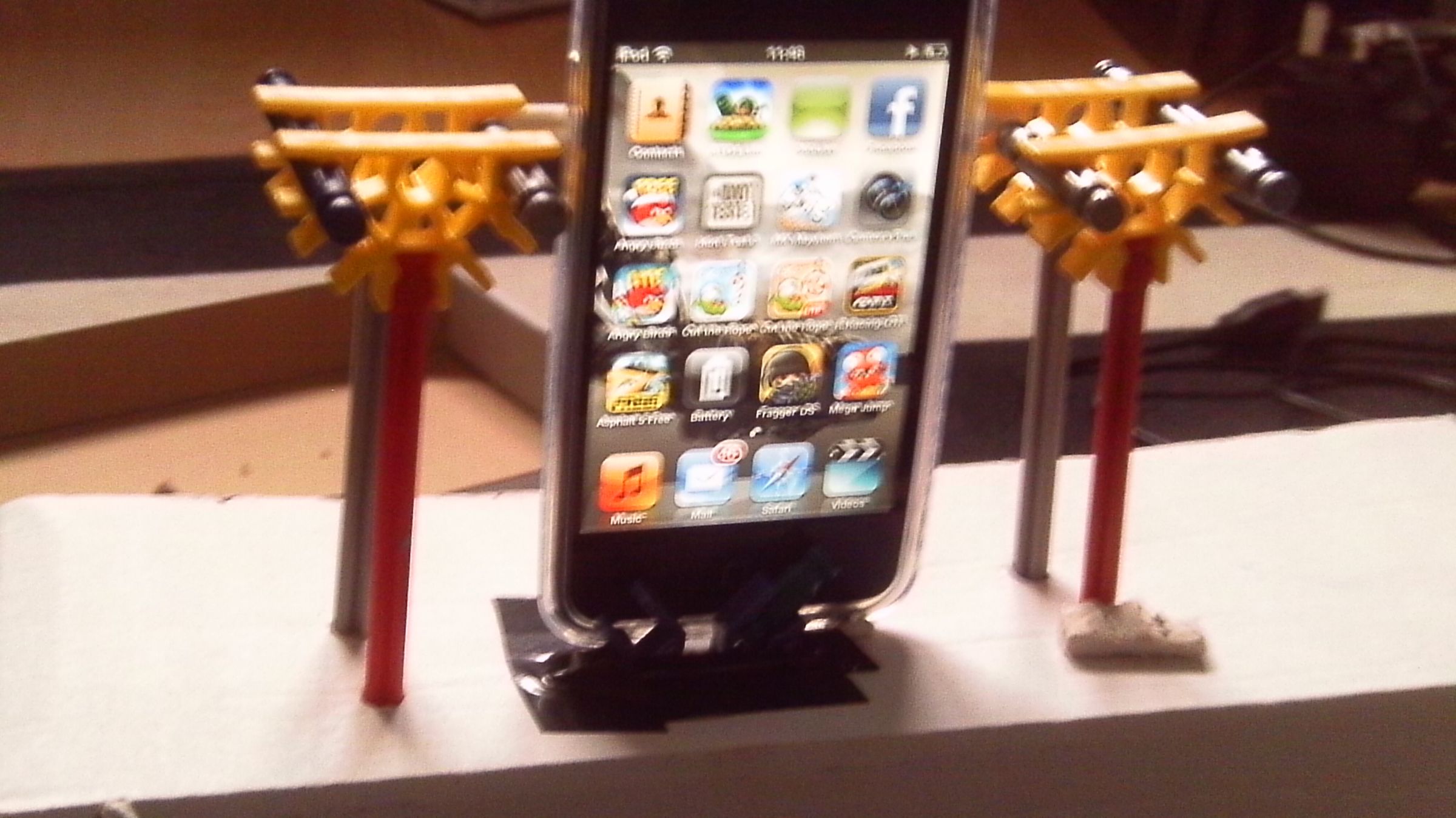 Ipod/mp3 Player Dock for 2 - Instructables
