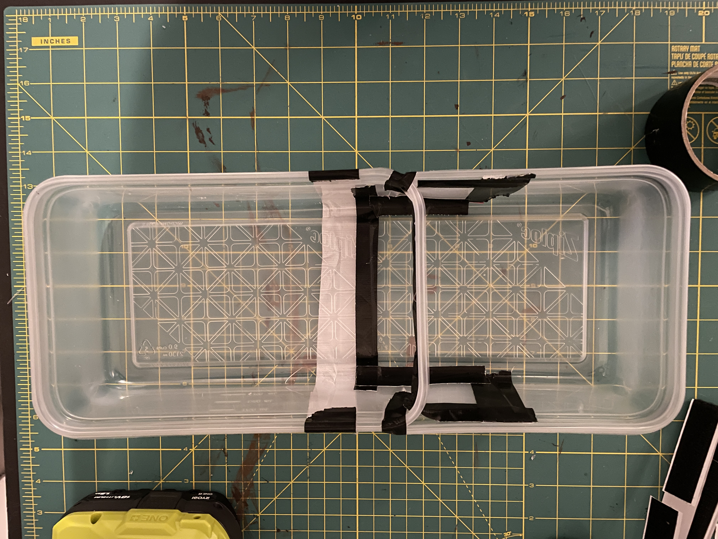 How to Make a DIY Drill Powered Salt Spreader! : 5 Steps - Instructables