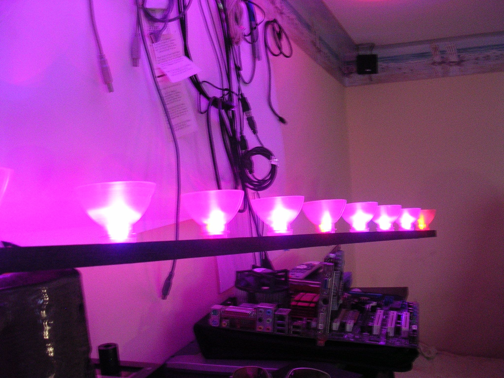 Water Bottle - Track Lighting, : 5 Steps - Instructables