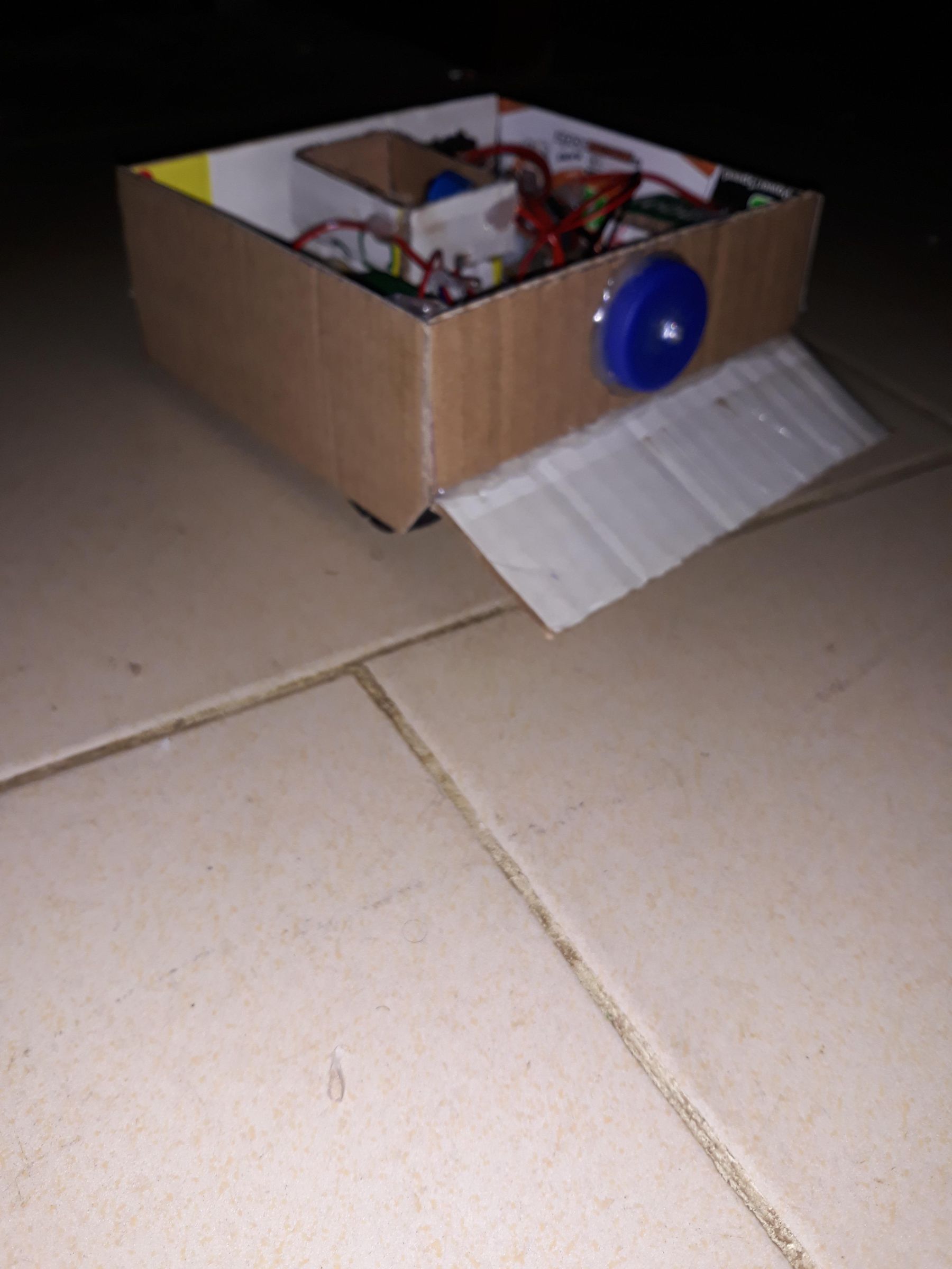 9 Volt Remote Control Pusher Battlebot : 4 Steps - Instructables