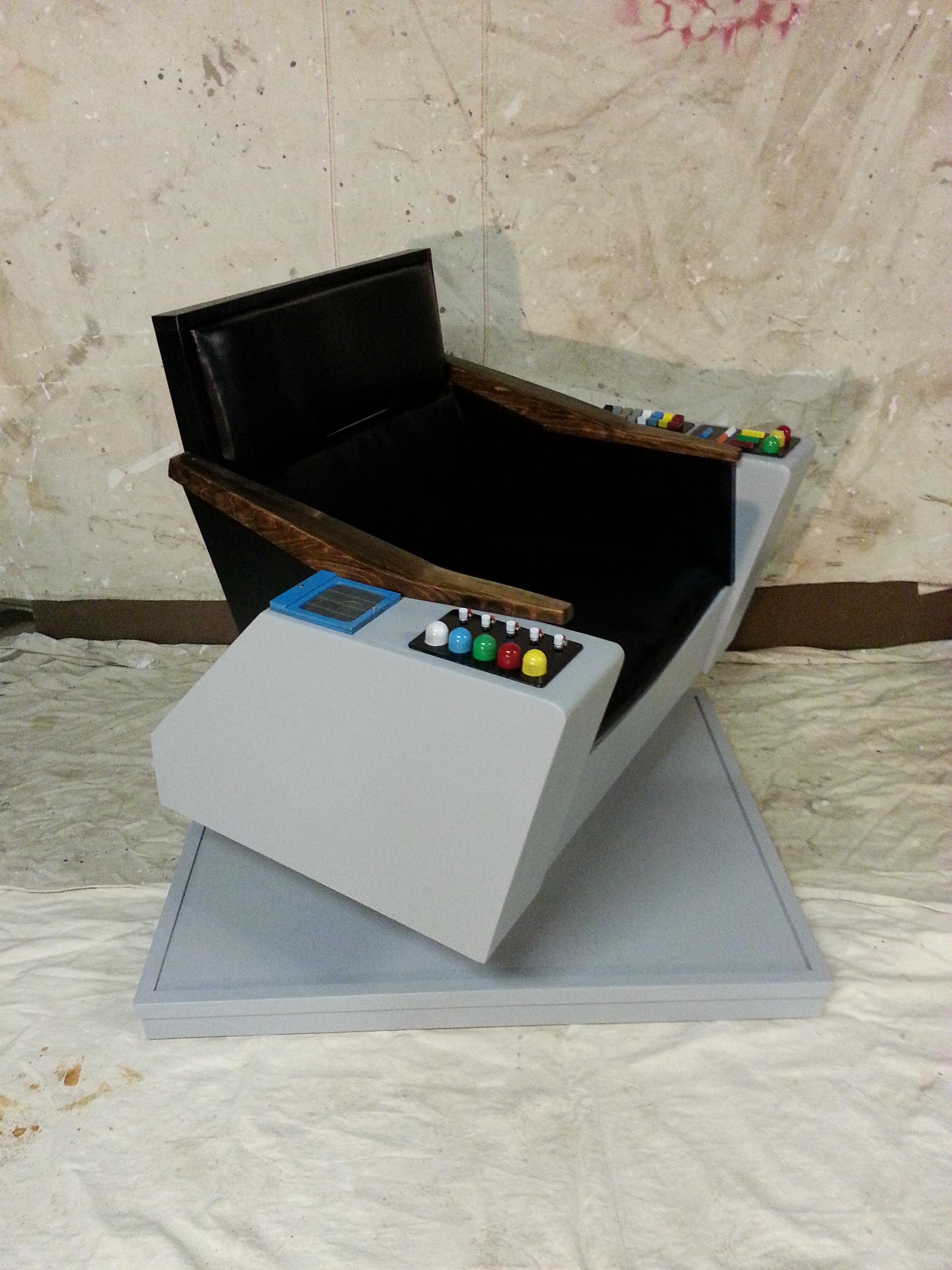 Captain Kirks Star Trek Chair With Sound : 7 Steps (with Pictures ...