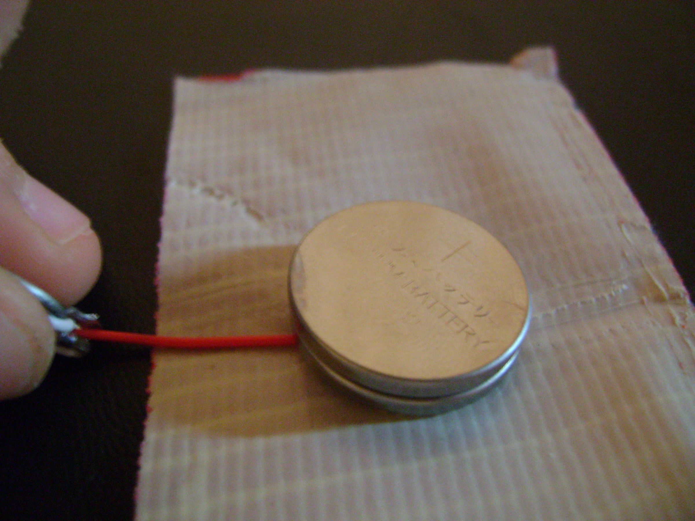 Bendable LED Flashlight : 4 Steps - Instructables