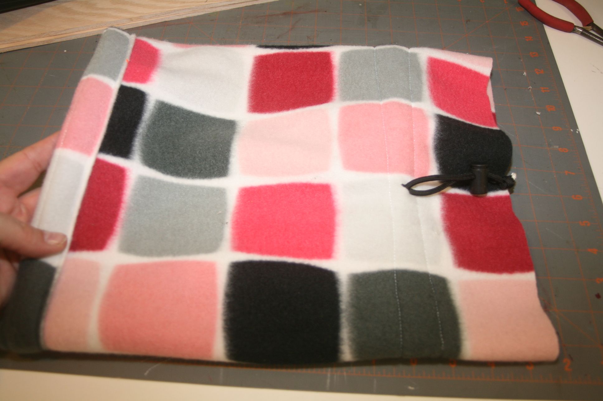 BEANIE BAG! the Hat That Transforms Into a Bag!! : 12 Steps (with ...