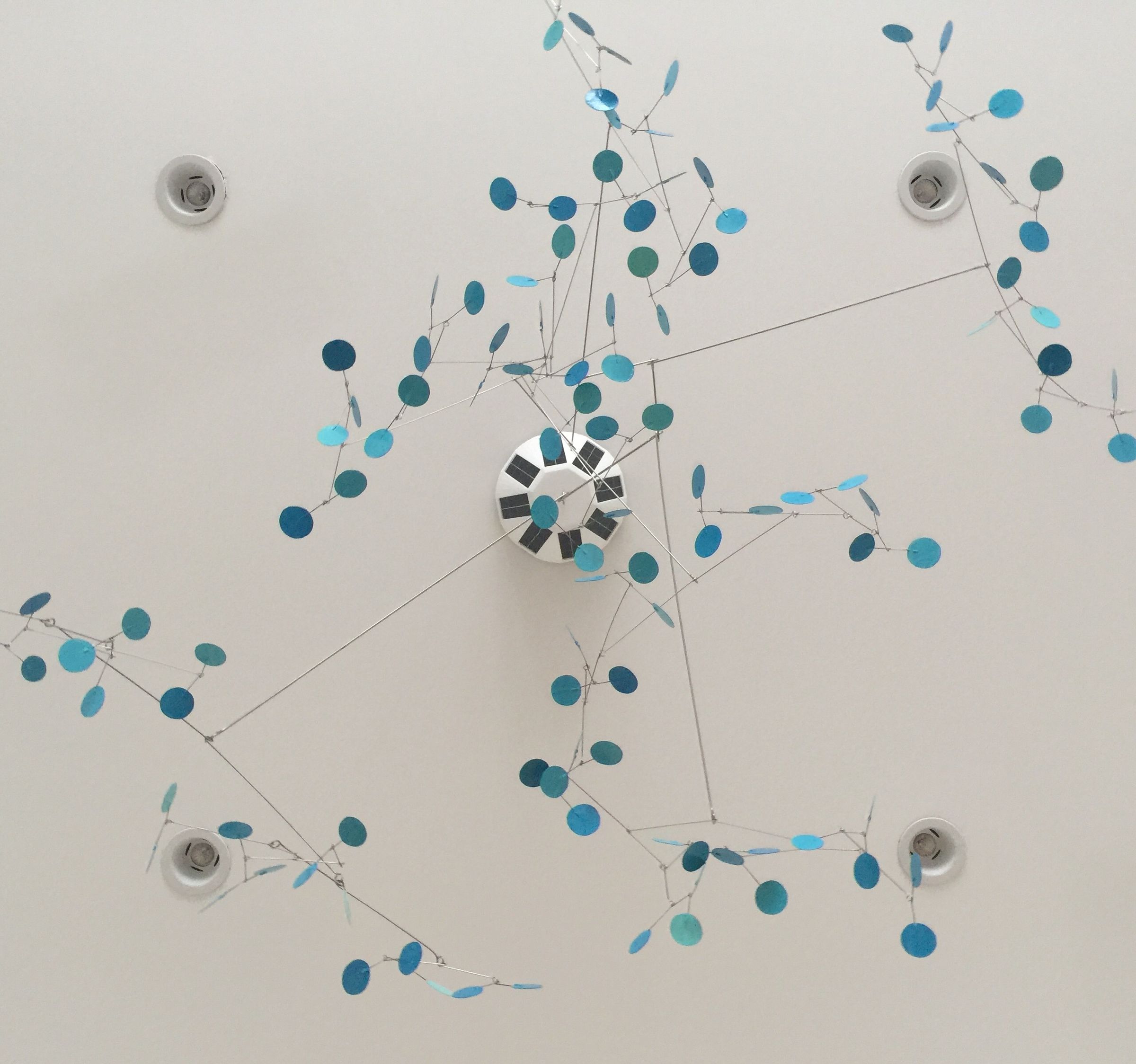 Light Powered Mobile Spinner (with Pictures) - Instructables