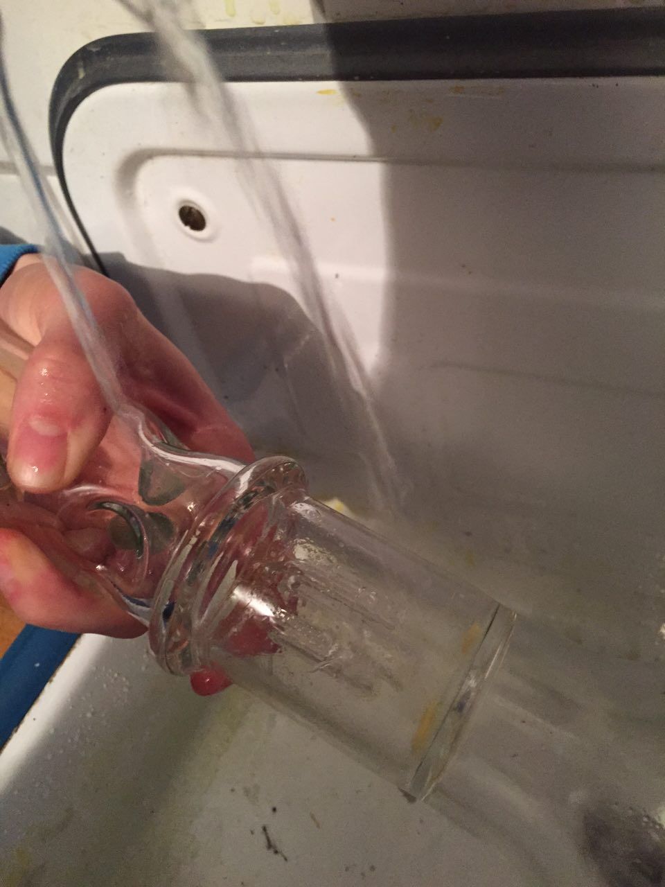 How to Repair a Broken Bong Percolator : 4 Steps - Instructables