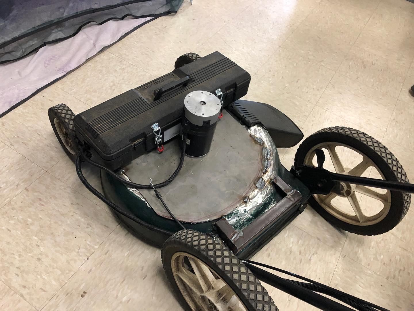 The Revolve Electric Lawn Mower - Made From Recycled Components! : 12 ...