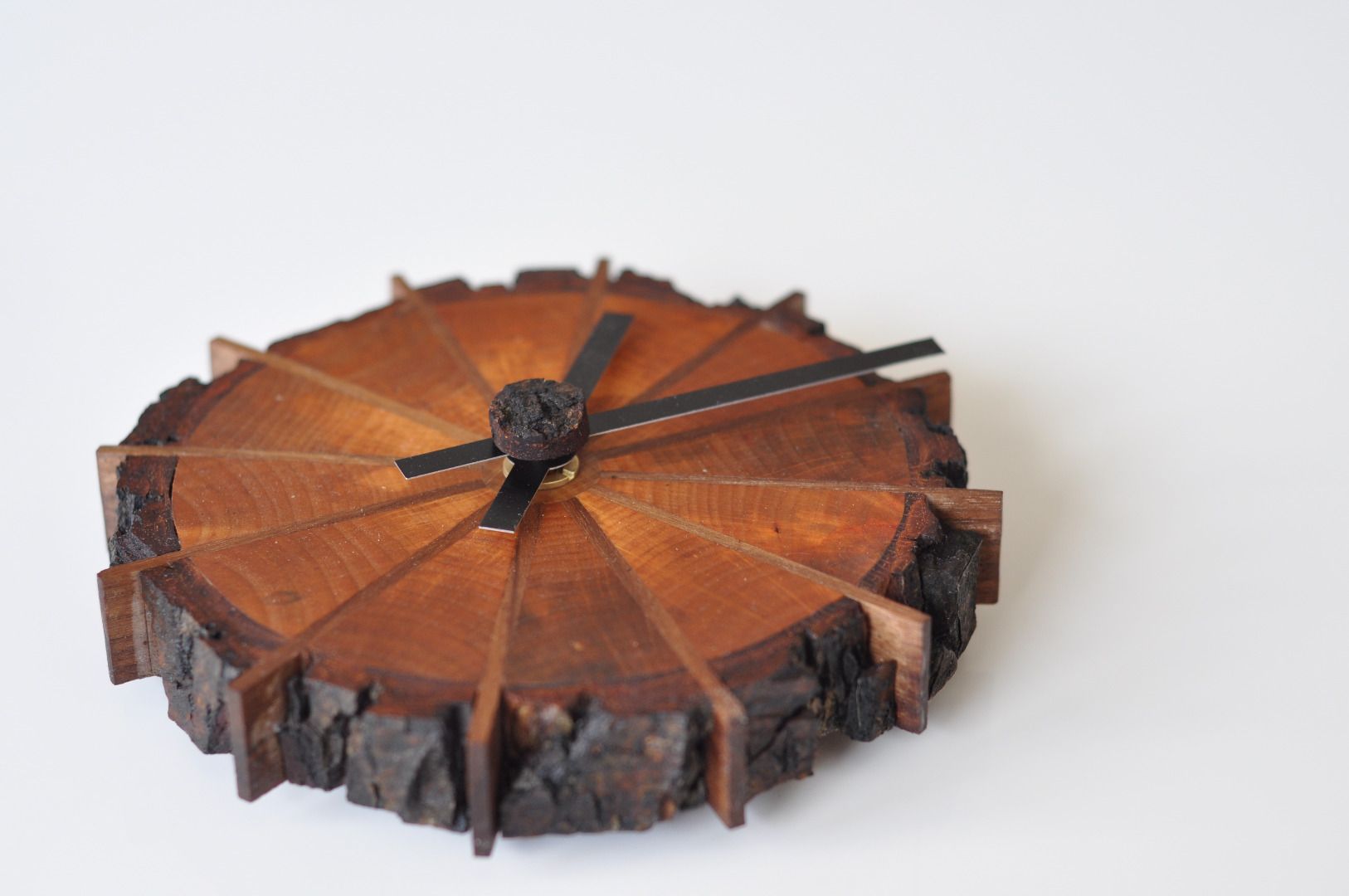 A Natural Edge Shop Clock : 5 Steps (with Pictures) - Instructables