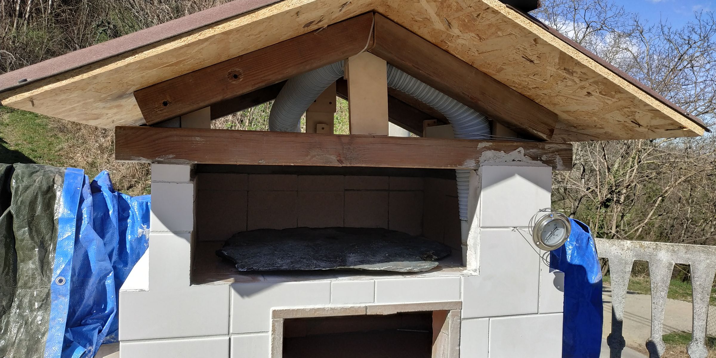 DIY Combined Barbecue and Wood Fired Oven : 8 Steps - Instructables