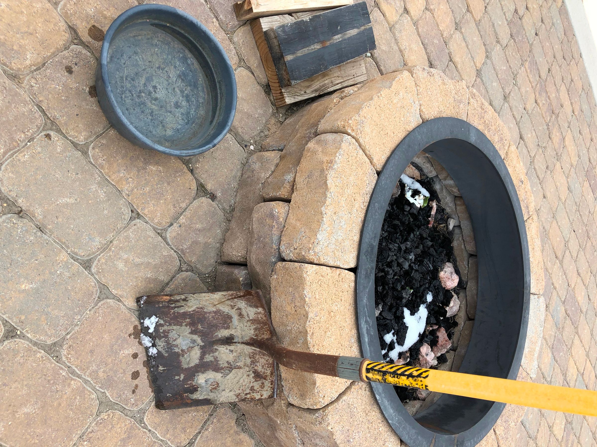 How to Start a Fire Using Flint and Steel : 10 Steps (with Pictures ...