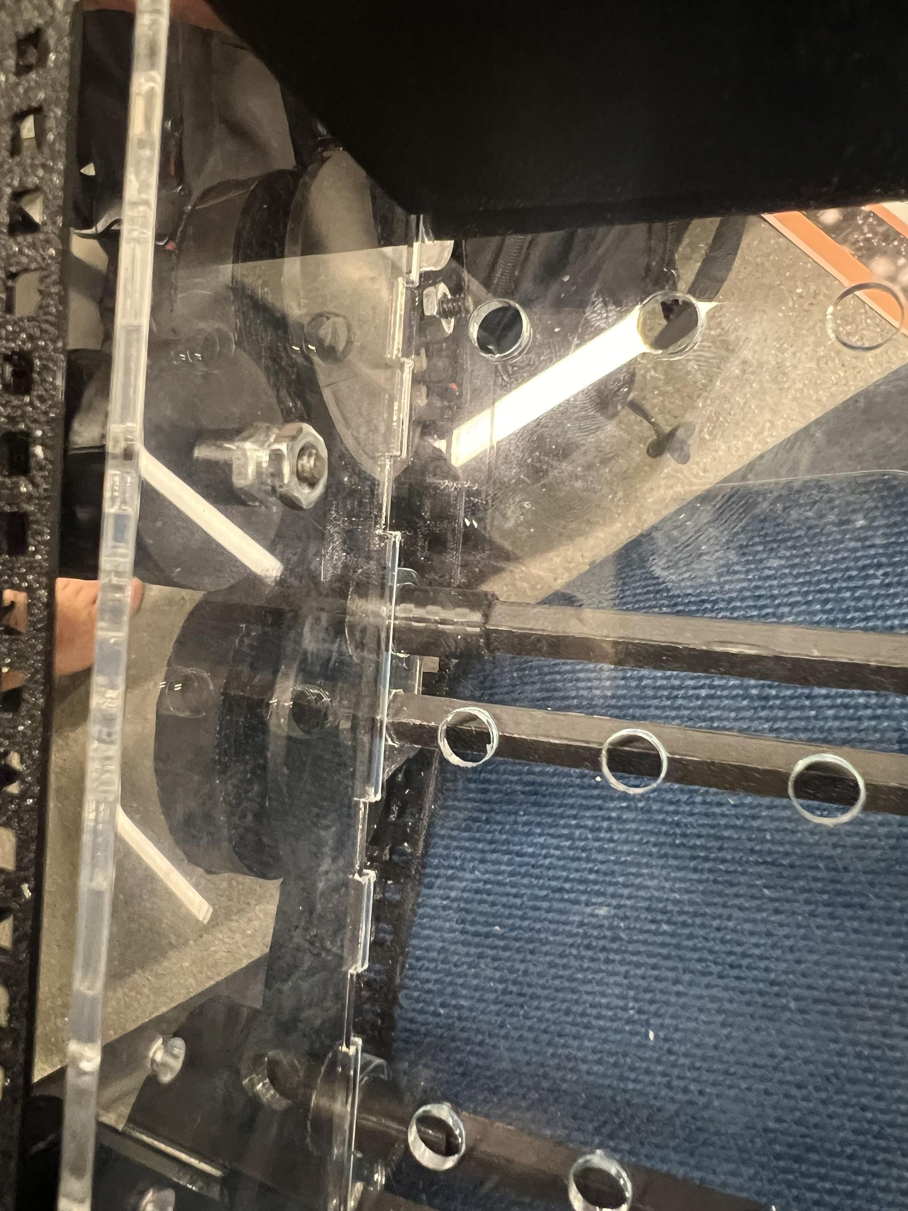 Remote Controlled Tracked Vehicle With Obstacle Avoidance : 11 Steps ...