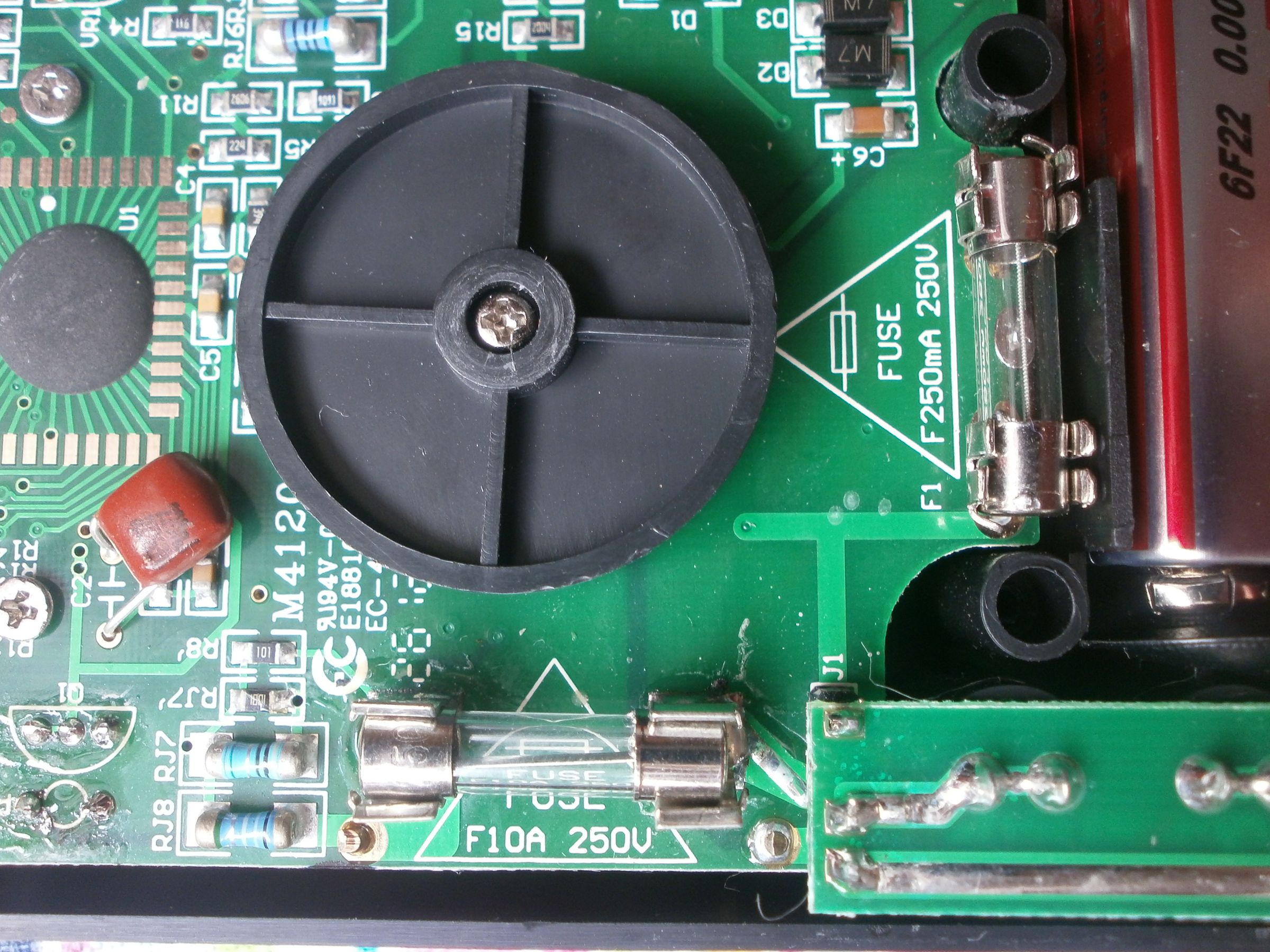 How to Identify and Replace a Blown Fuse : 4 Steps - Instructables