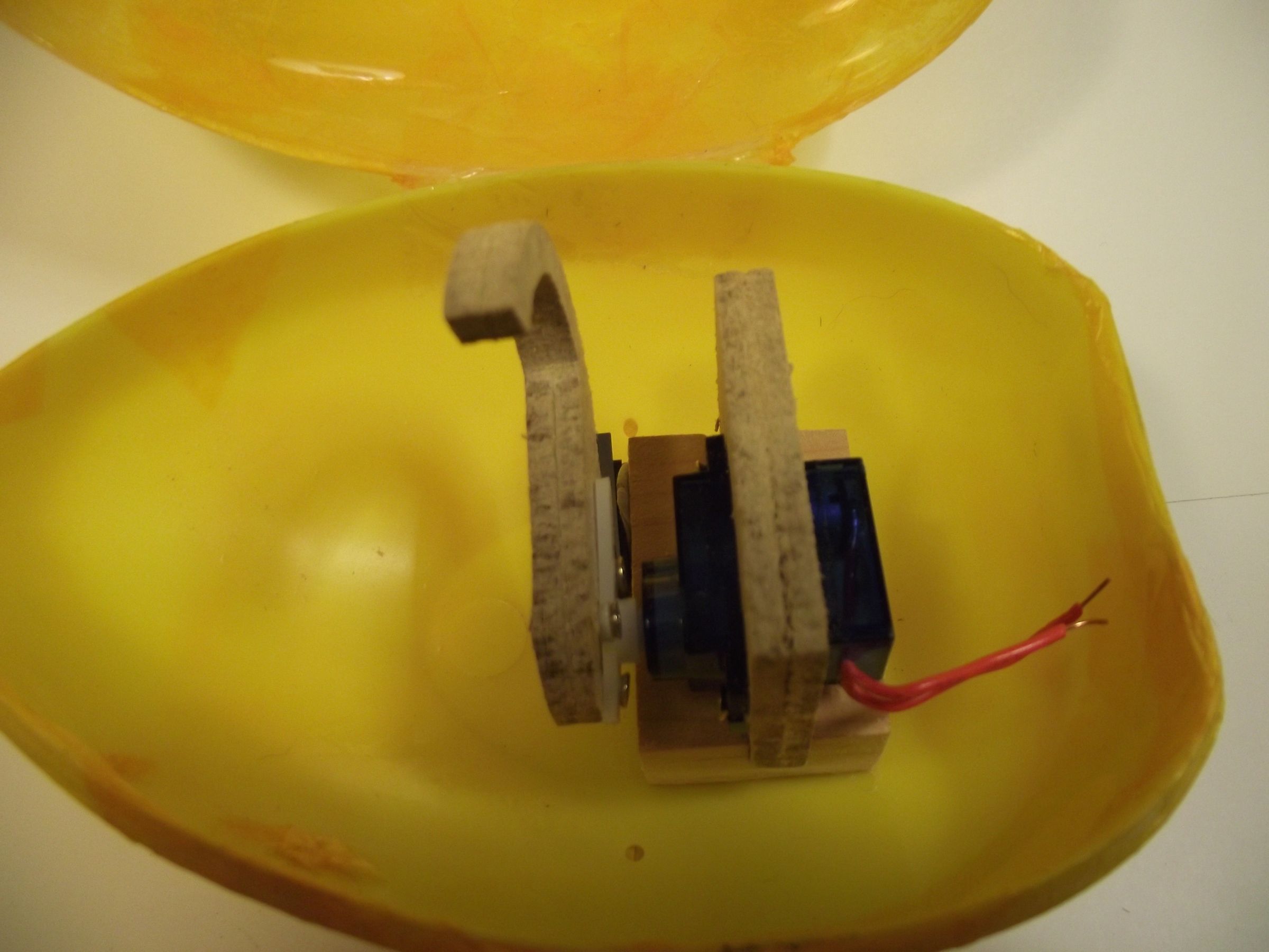Useless Easter Egg Machine : 5 Steps - Instructables